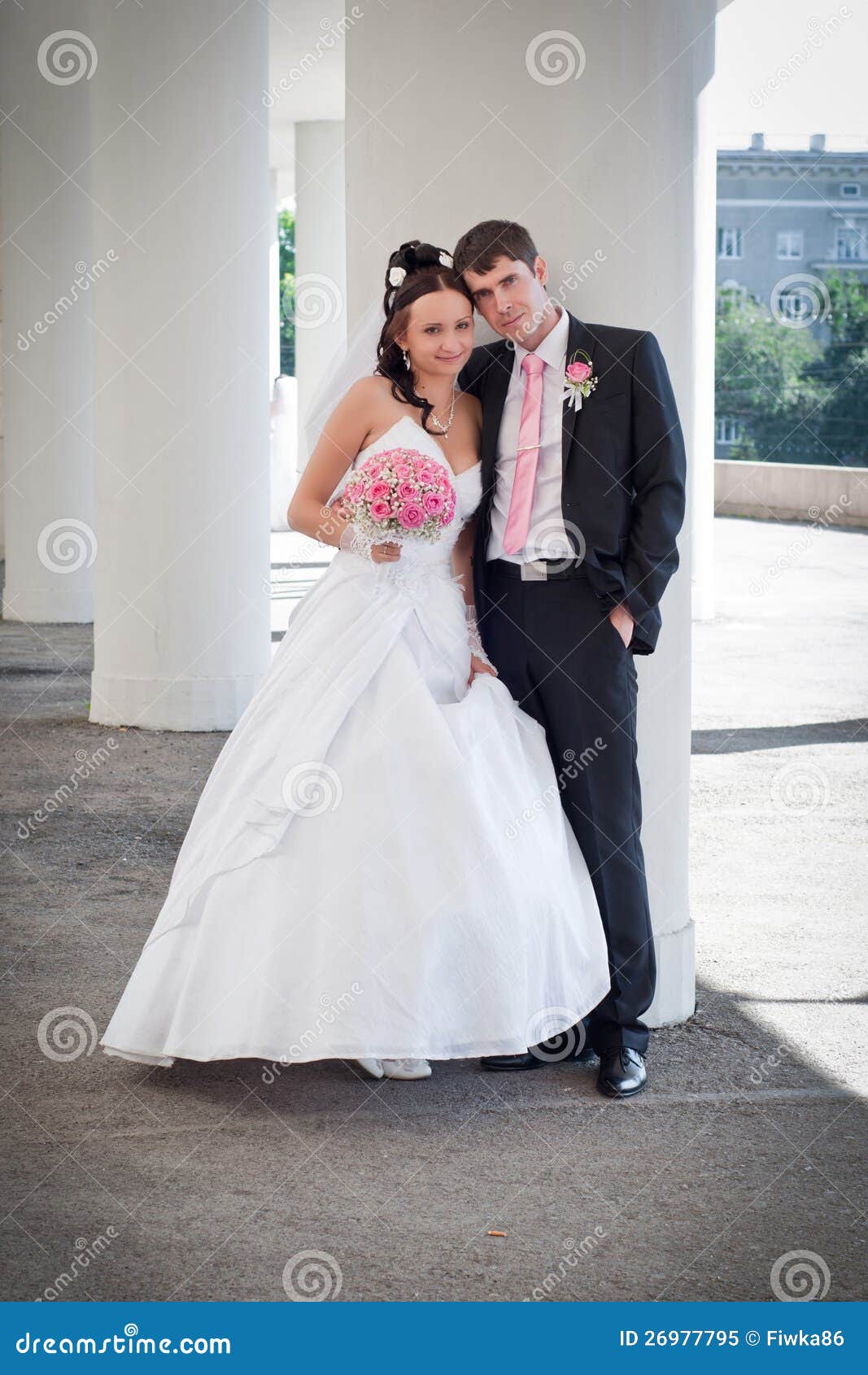 Beautiful groom and bride stock image. Image of shoulder - 26977795