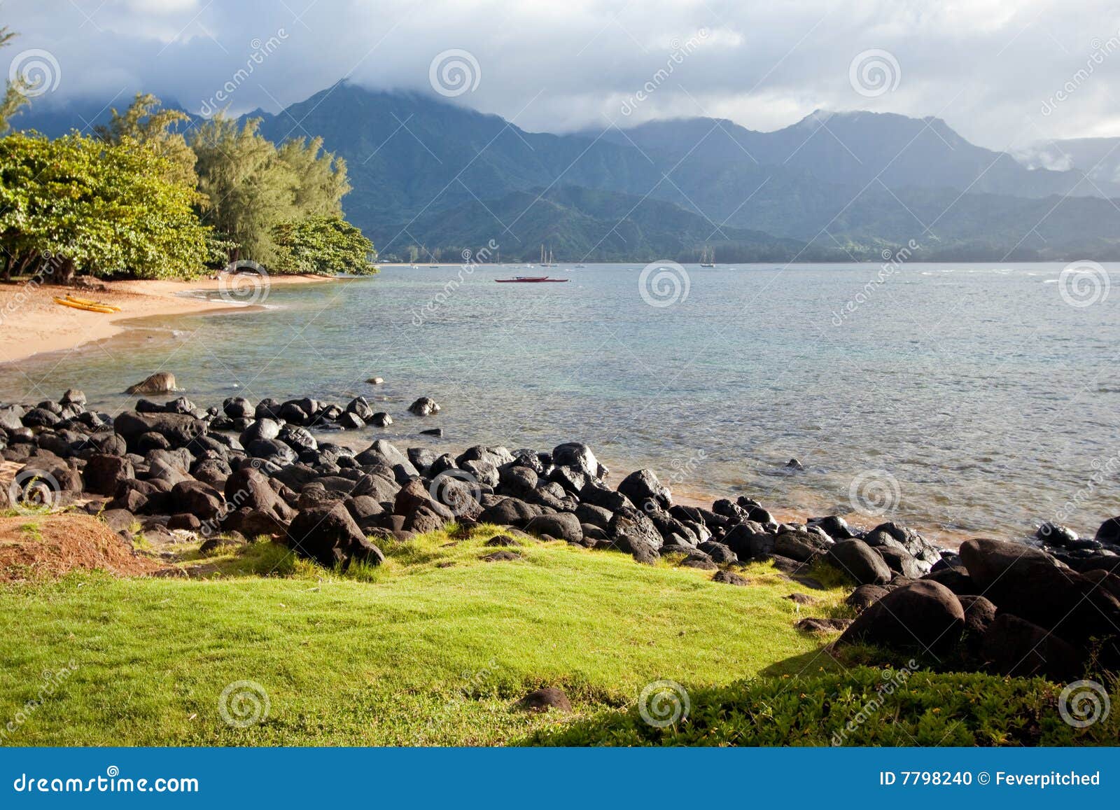 Beautiful Hanalei Bay stock photo. Image of clouds, grass - 7798240