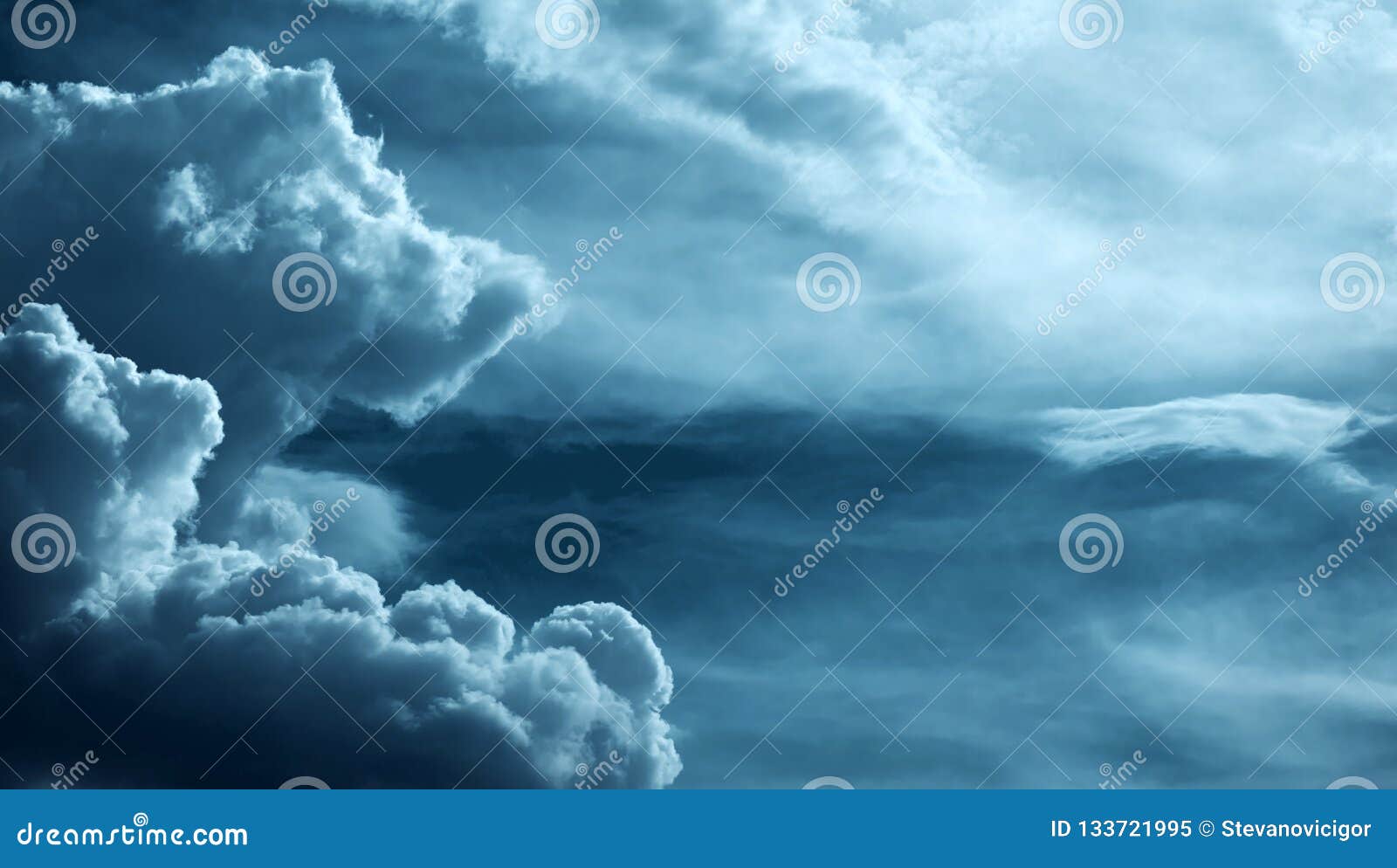 Beautiful Heavy Cloud in the Stormy Sky Stock Image - Image of ...