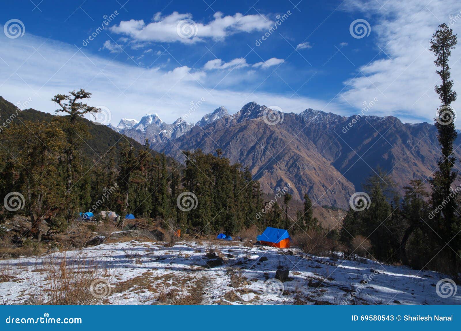 Beautiful Himalayan Landscape in Winter Stock Image - Image of clouds ...