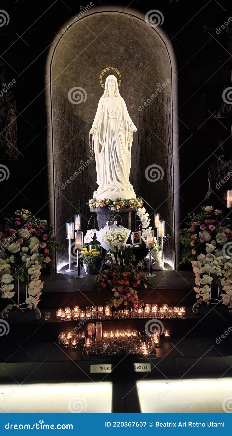 The Beautiful Holy Mary stock image. Image of mary, autumn - 220367607