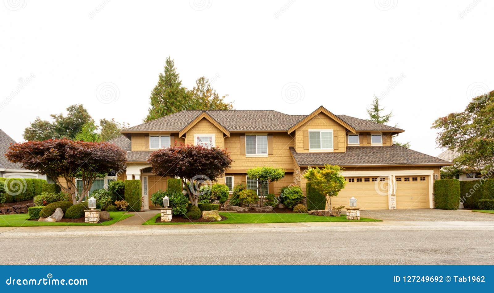 Beautiful Home Exterior with Landscape Yard and Trees Stock Photo ...