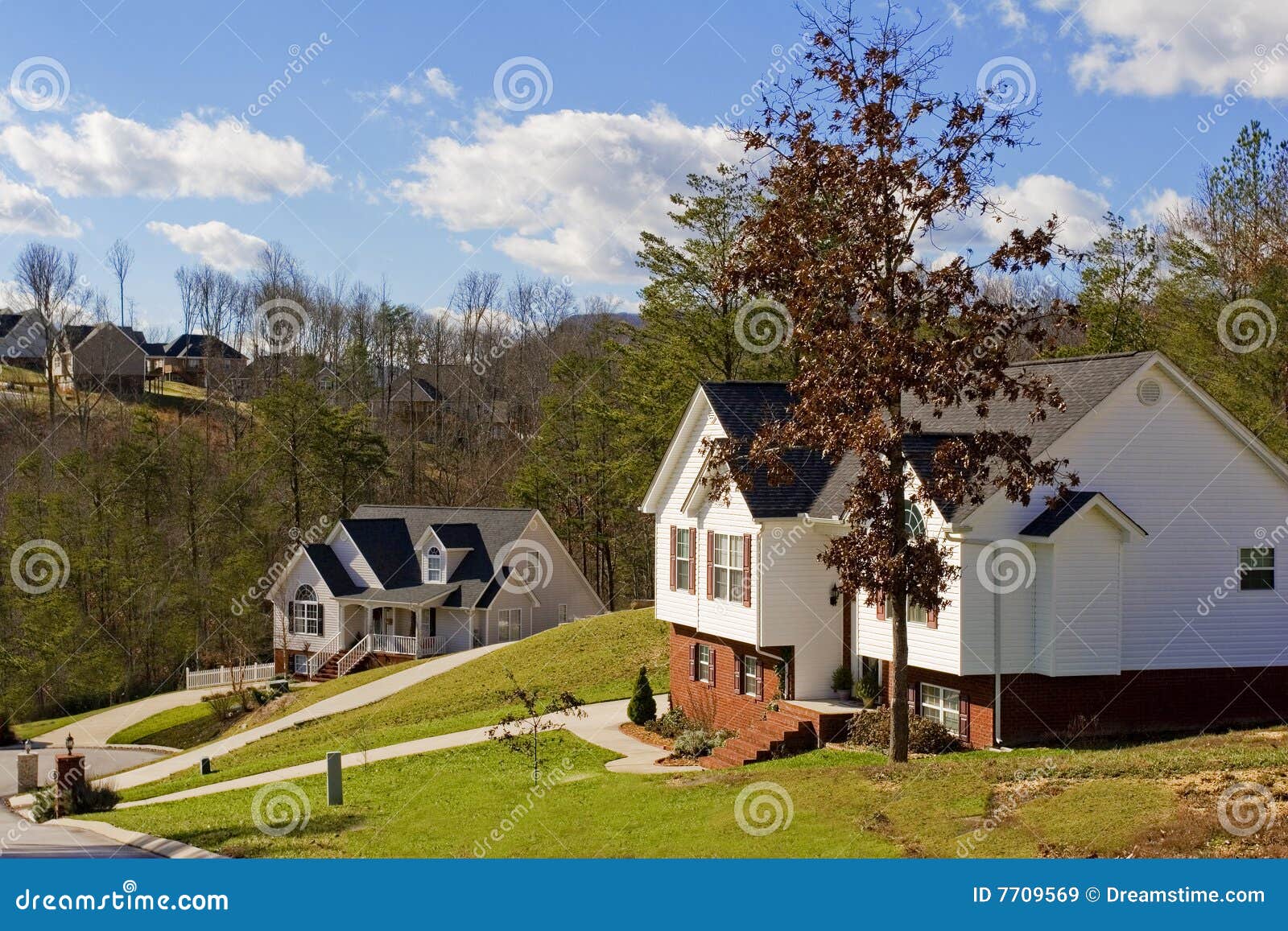 Beautiful Homes In The Valley Stock Image - Image of exterior, family ...