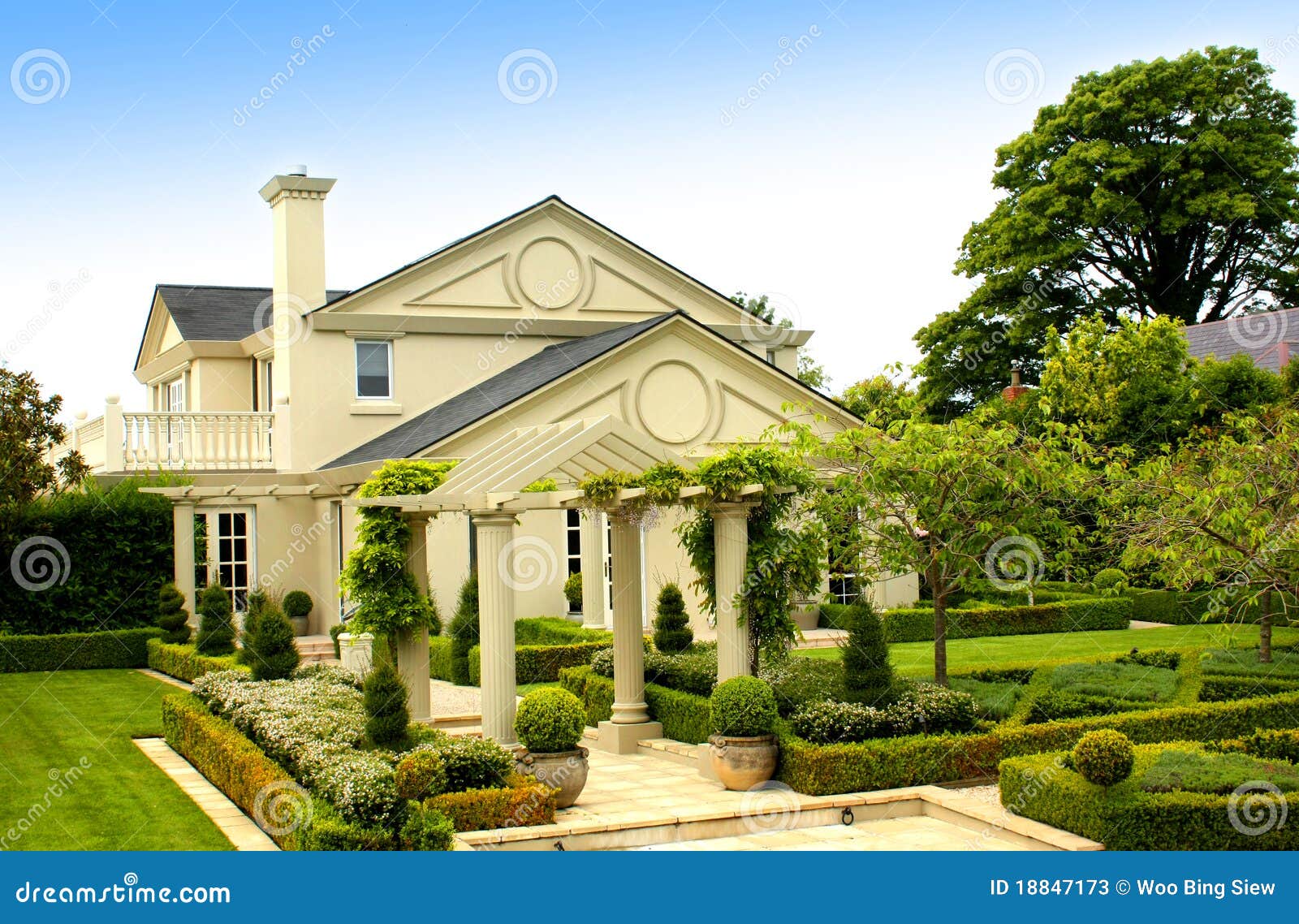 Beautiful house stock image. Image of building, hectare - 18847173