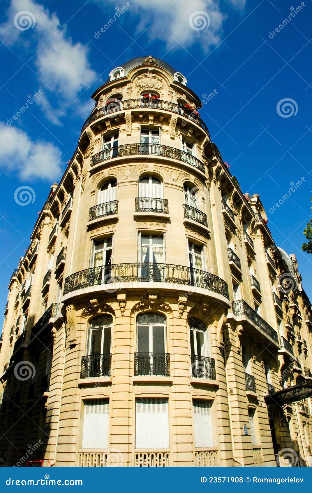 Beautiful house in Paris stock photo. Image of building - 23571908