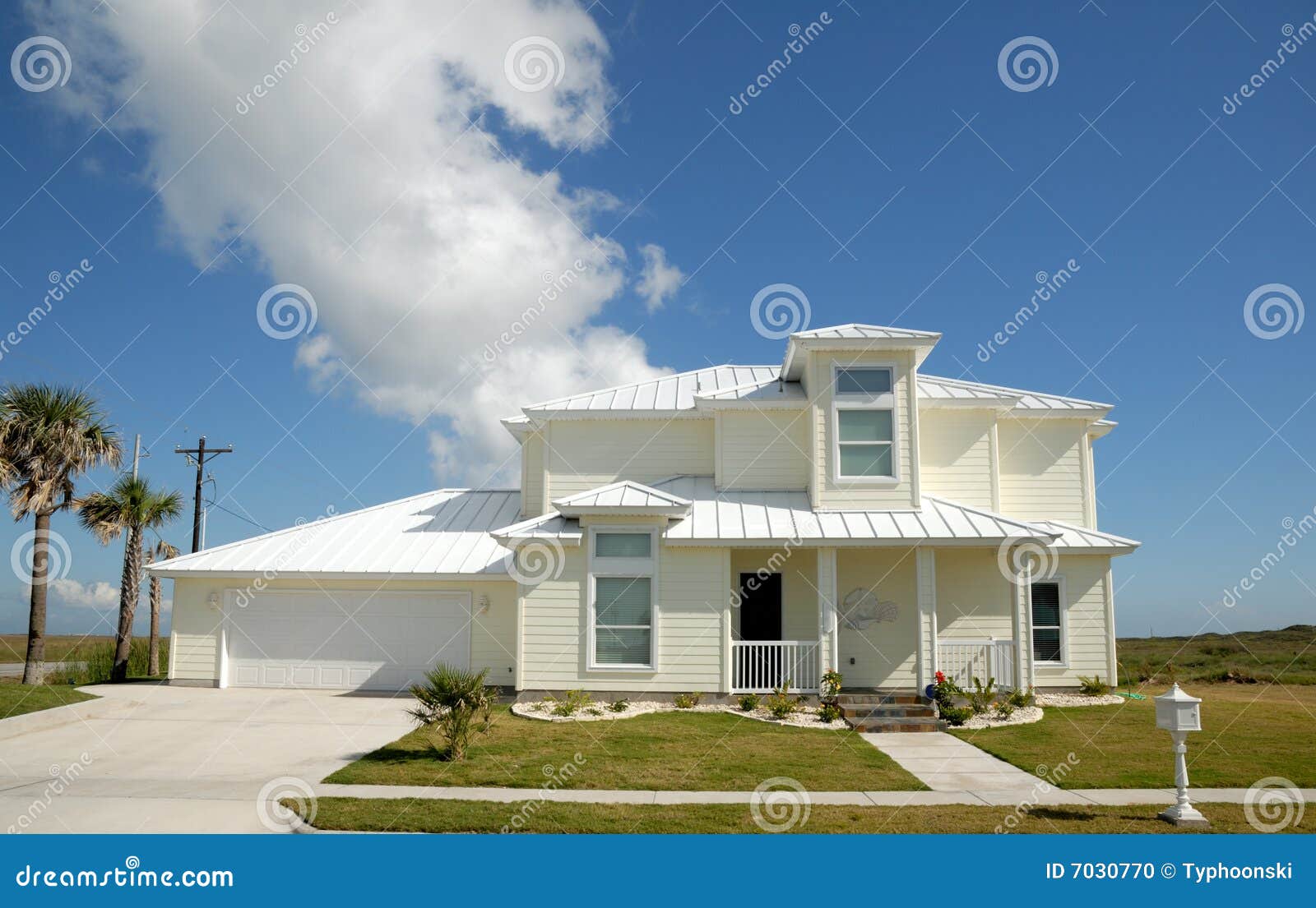 Beautiful house in the USA stock photo. Image of south - 7030770