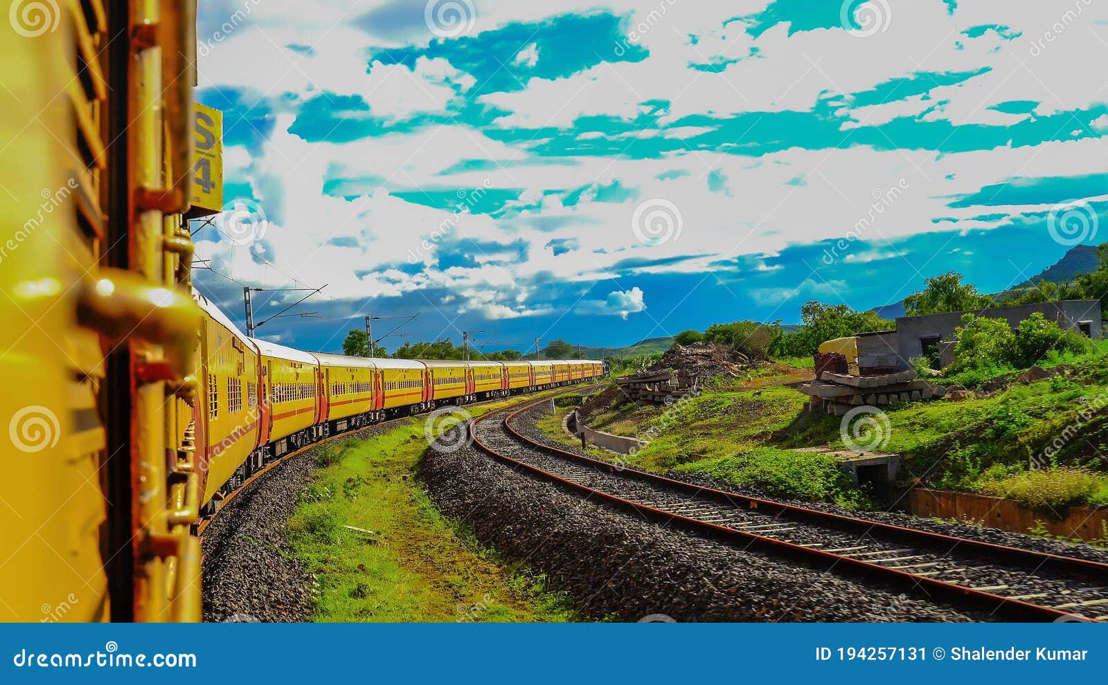 Beautiful Indian Railways editorial photo. Image of road - 194257131