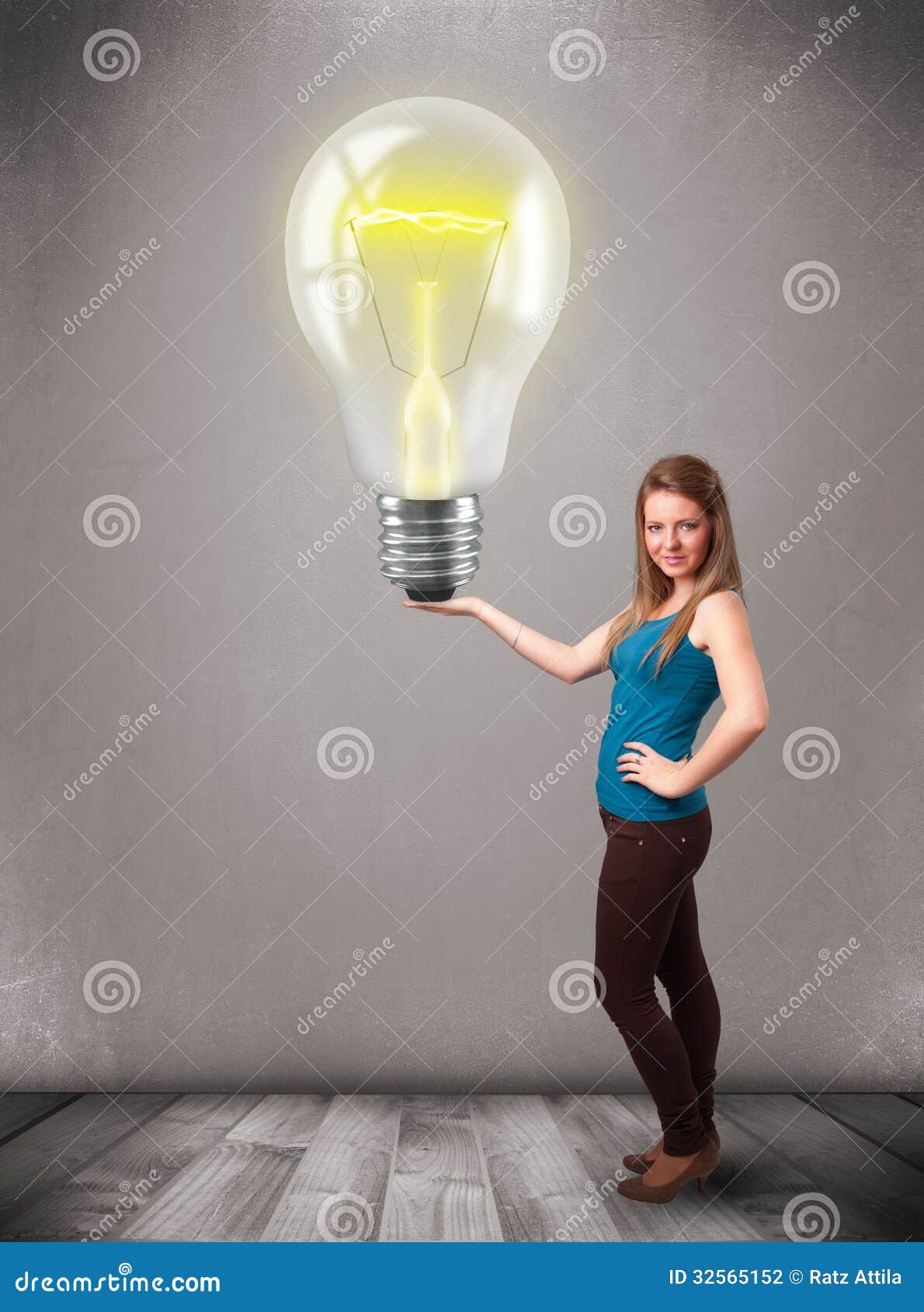 Beautiful Lady Holding Realistic 3d Light Bulb Stock Illustration ...