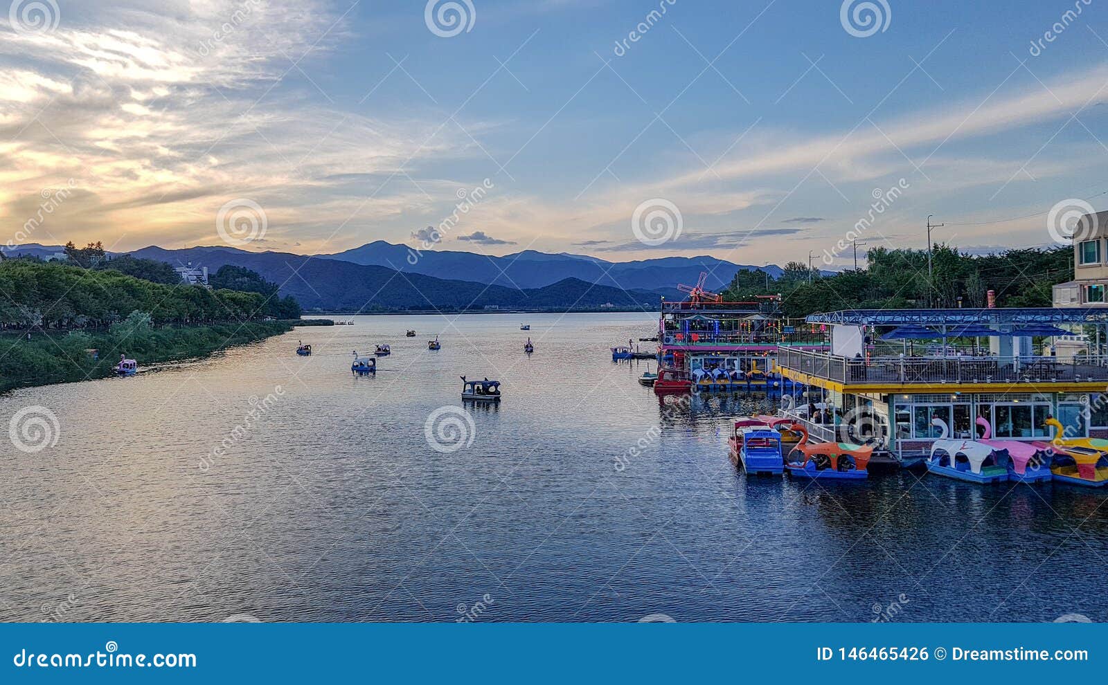 Beautiful Lake Scene, Sunset View. Stock Photo - Image of cloud ...