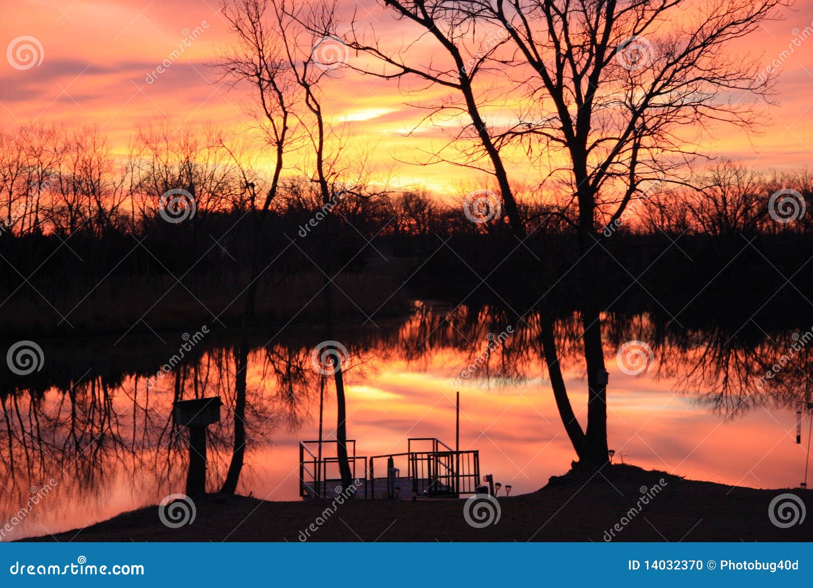 Beautiful Lake Sunrise stock photo. Image of sunlight - 14032370