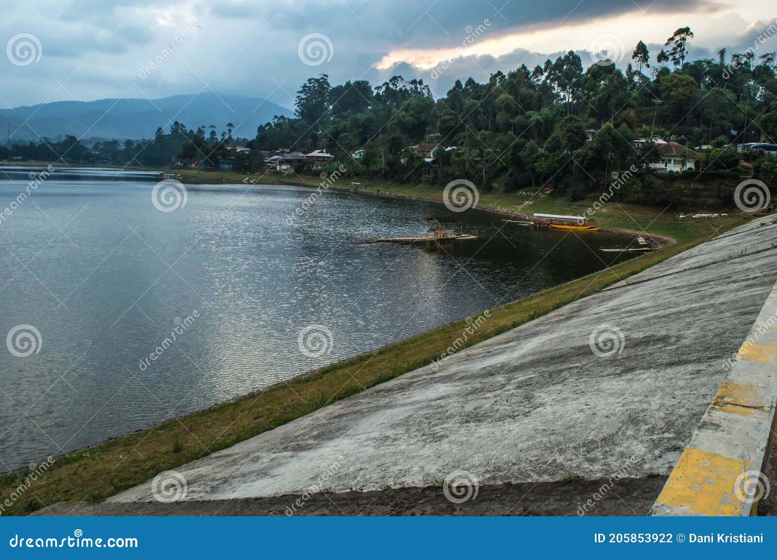 Beautiful Lakeside View in the Evening Stock Photo - Image of fantastic ...