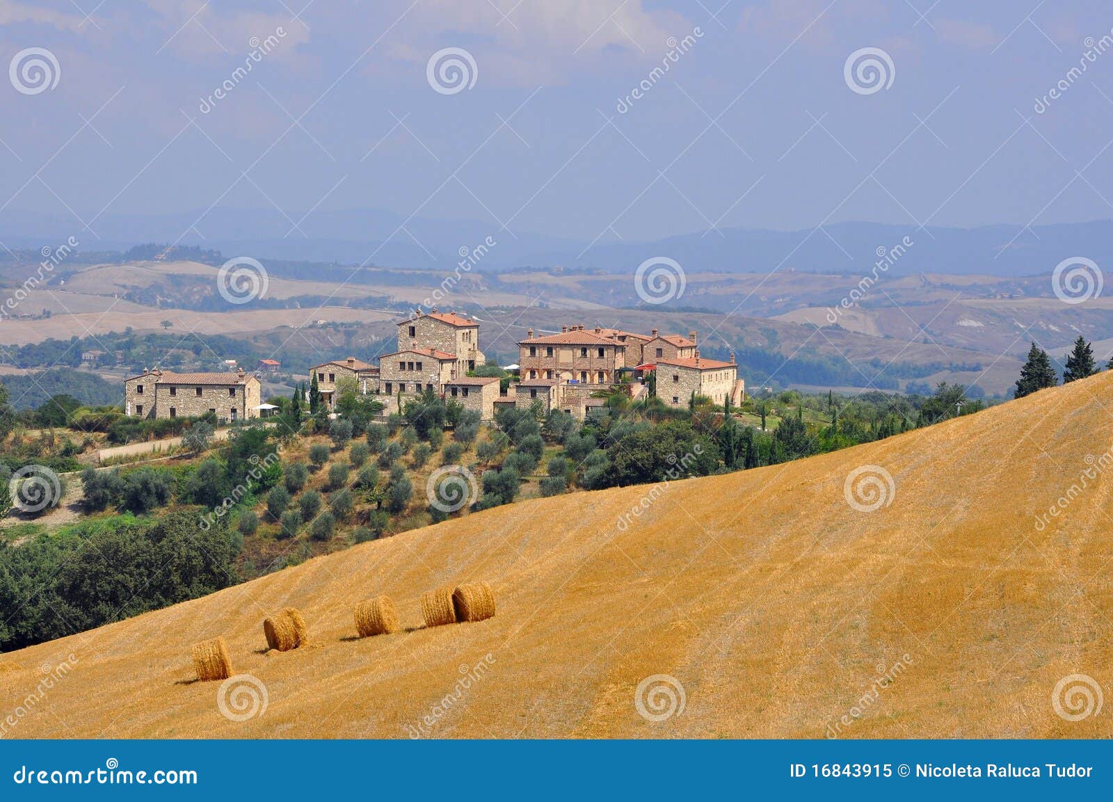 Beautiful Landscape in Tuscany, Italy Stock Image - Image of fall, land ...