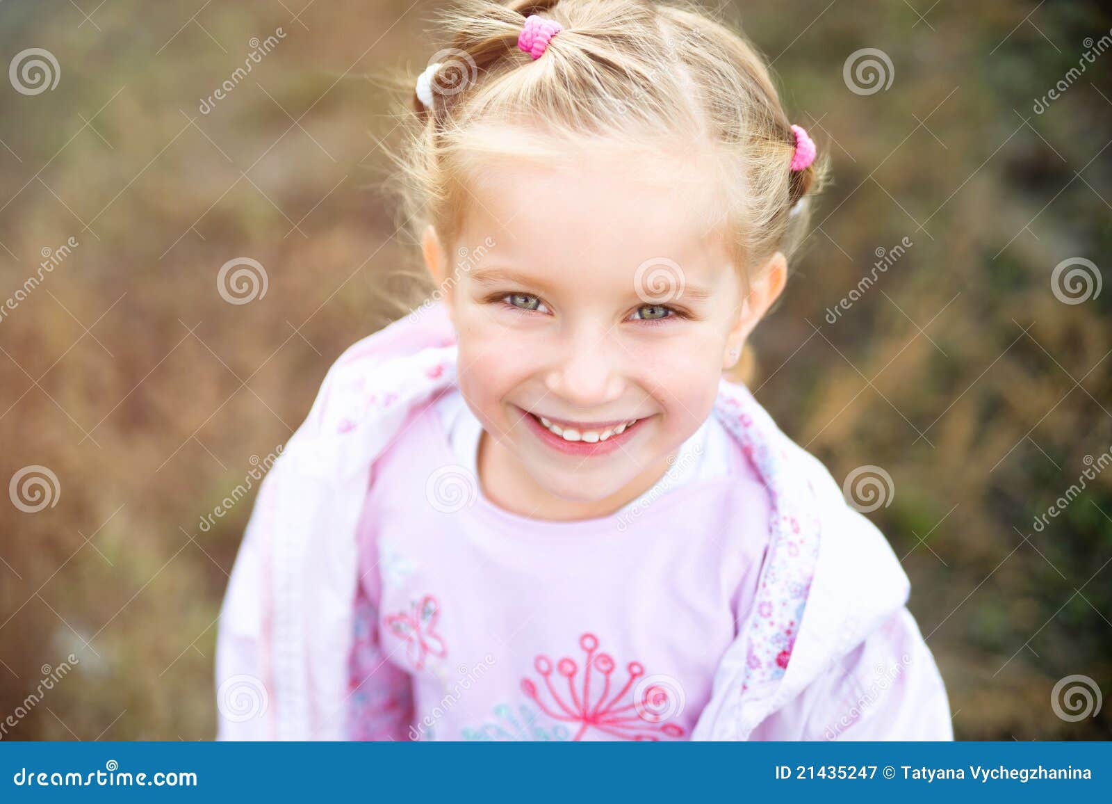 Beautiful liitle girl stock image. Image of girl, happiness - 21435247