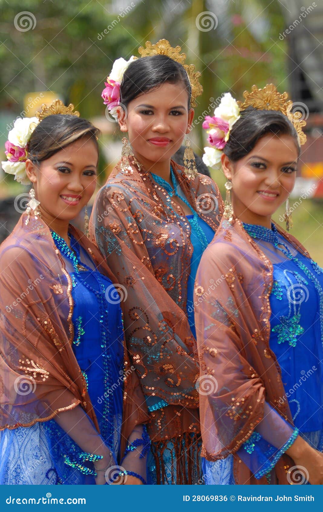 Beautiful malay girls editorial photo. Image of portraits - 28069836