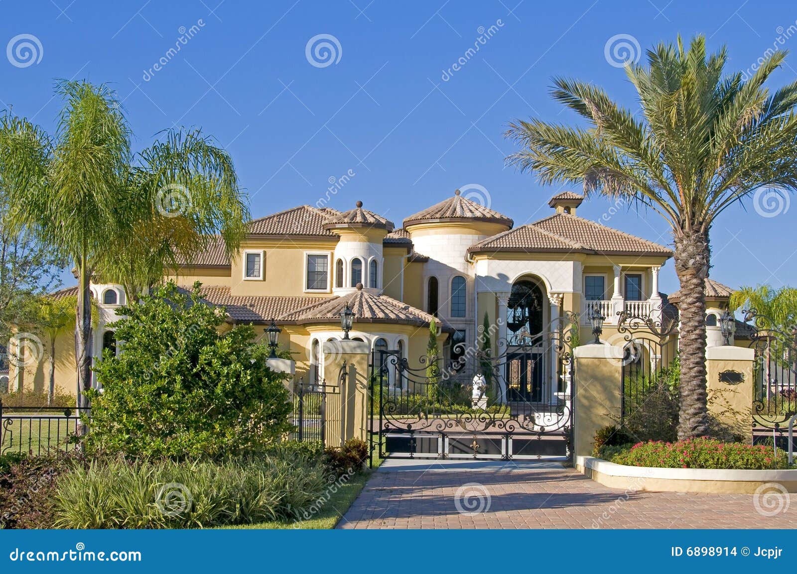 Pictures Of Beautiful Mansions Inside And Out