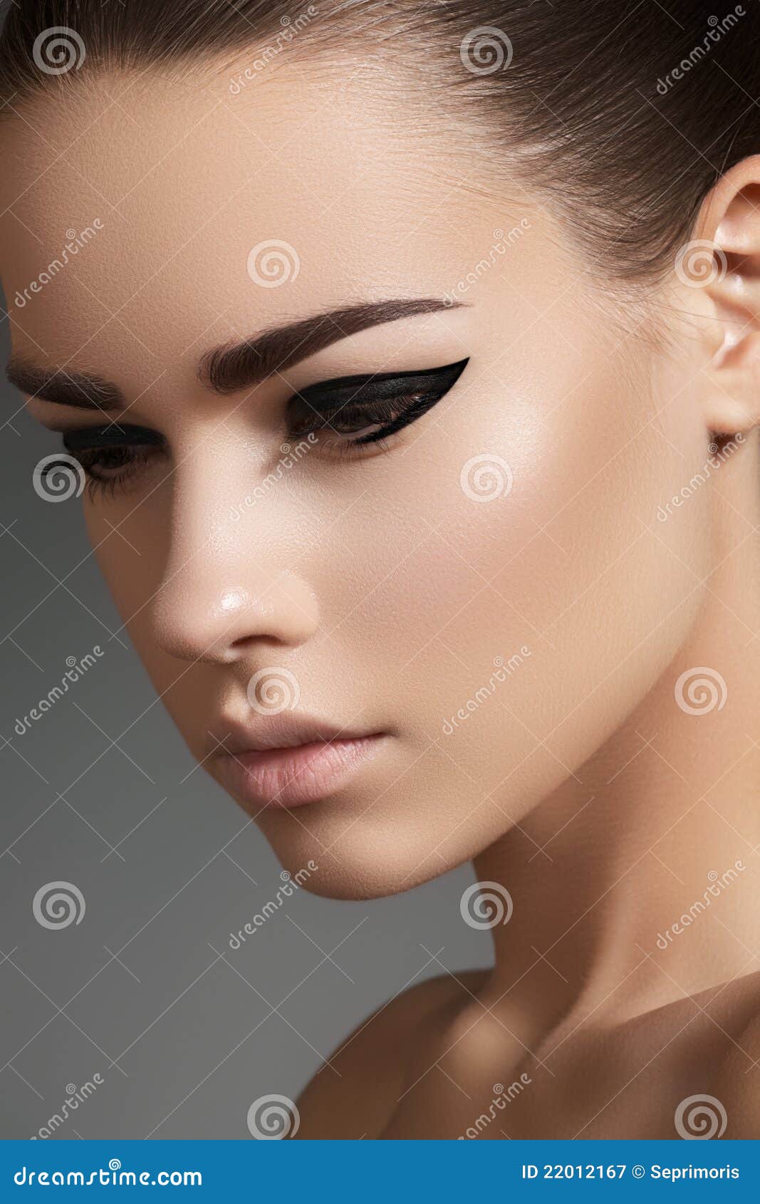 Beautiful Model Face with Fashion Eyeliner Make-up Stock Image - Image ...