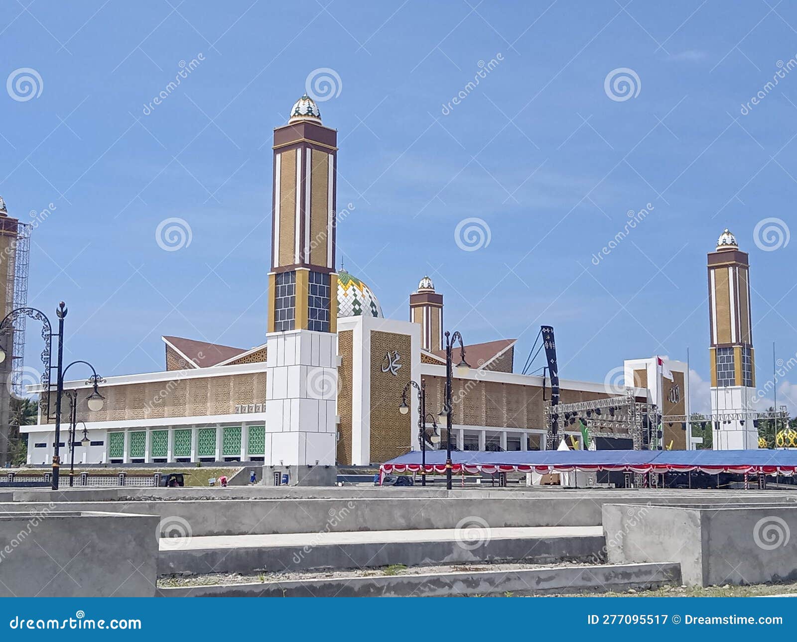Beautiful Mosque and Blue Sky Natural Stock Image - Image of natural ...