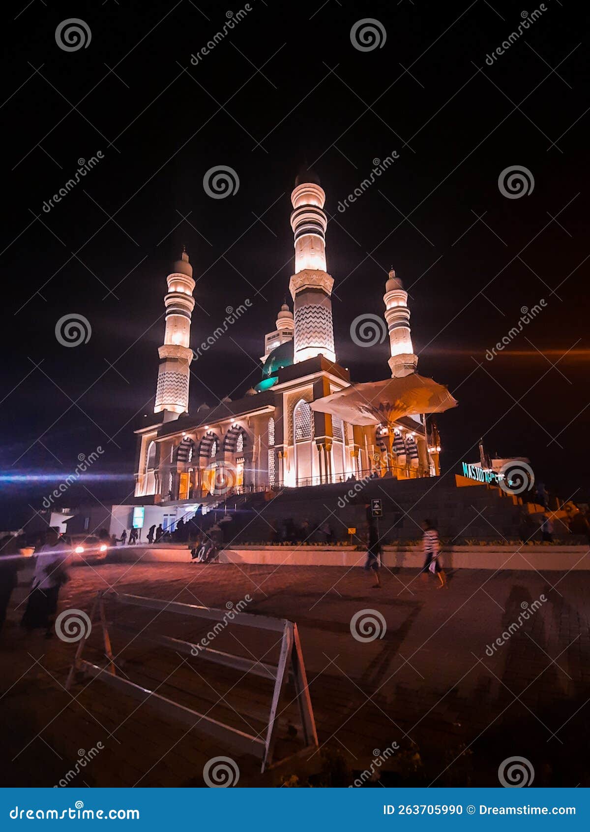 Beautiful mosque at night. editorial image. Image of reflection - 263705990