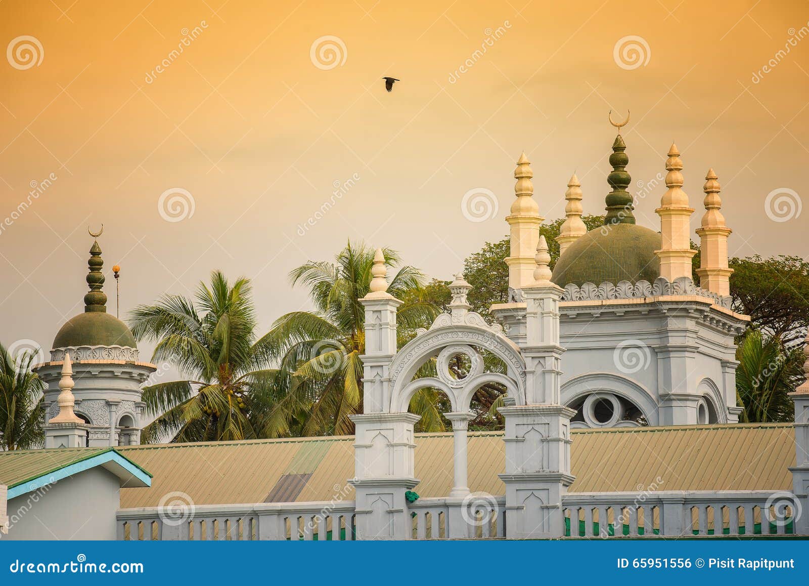 Beautiful Mosque and Sunset Mawlamyine ,Myanmar. Stock Photo - Image of ...