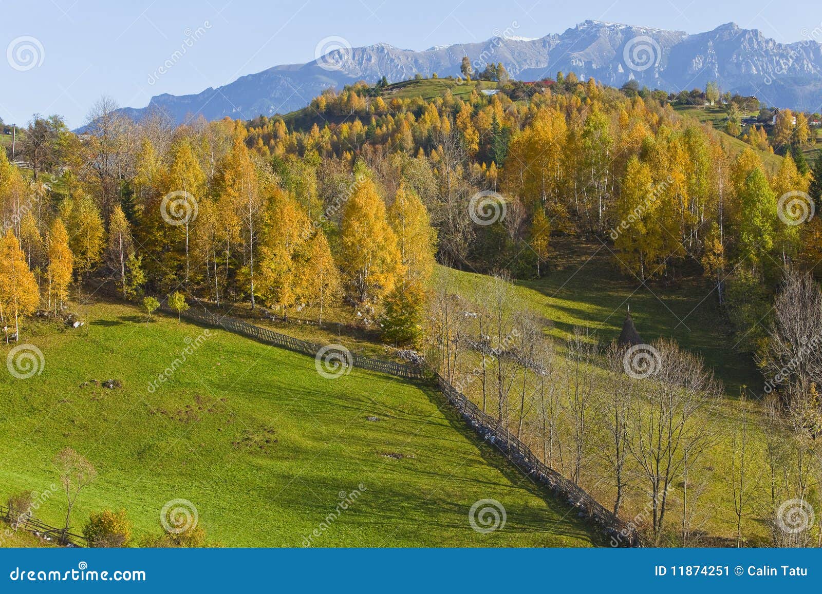 Beautiful Mountain Scenery and Autumn Foliage Stock Image - Image of ...