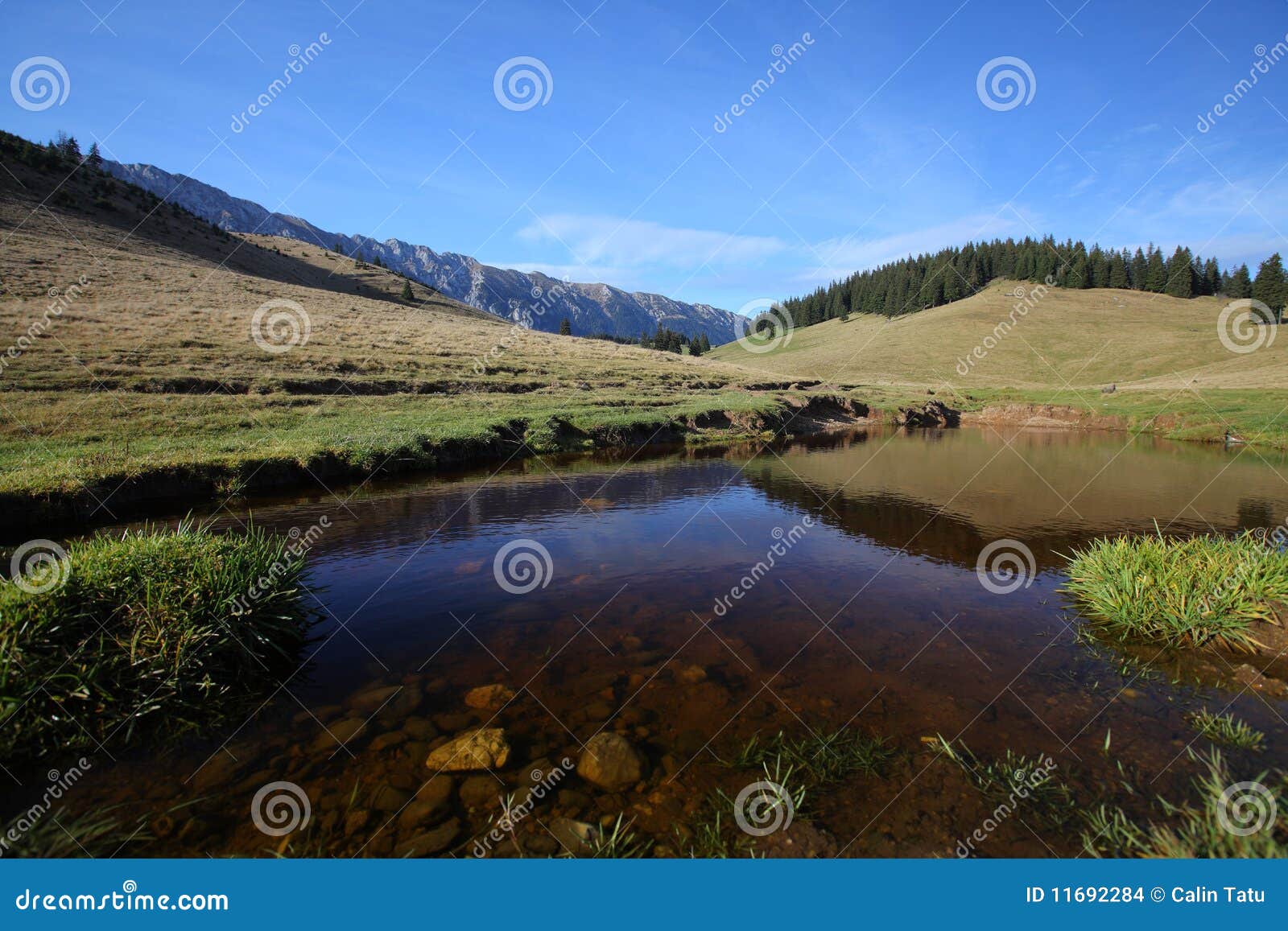 Beautiful Mountain Scenery and Lake Reflection Stock Photo - Image of ...