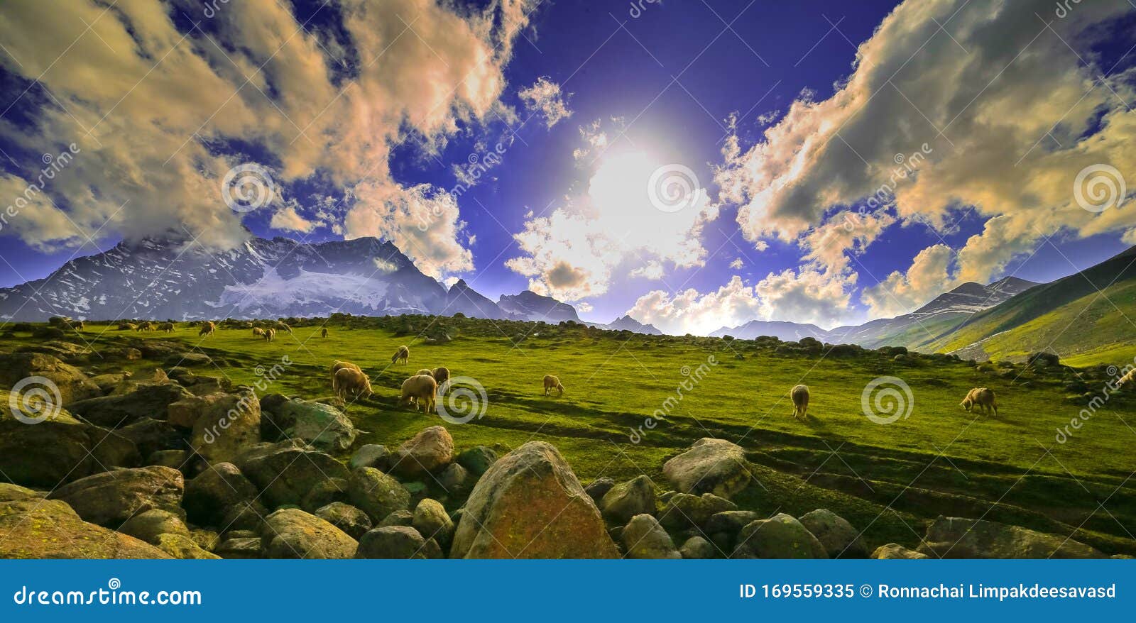 Beautiful Mountain View of Sonamarg Mountain, Jammu and Kashmir State ...