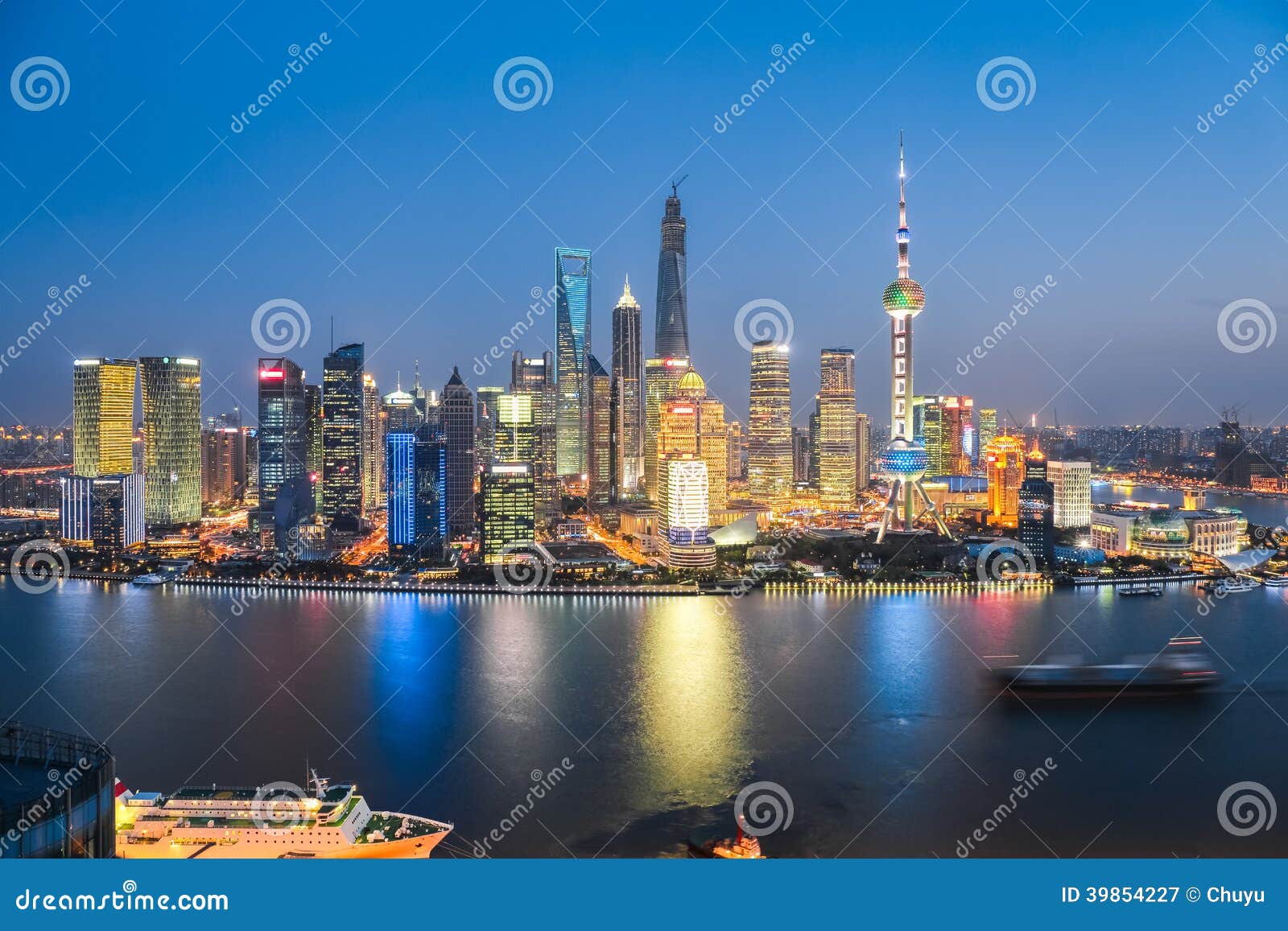 Beautiful Night in Shanghai Stock Image - Image of night, finance: 39854227