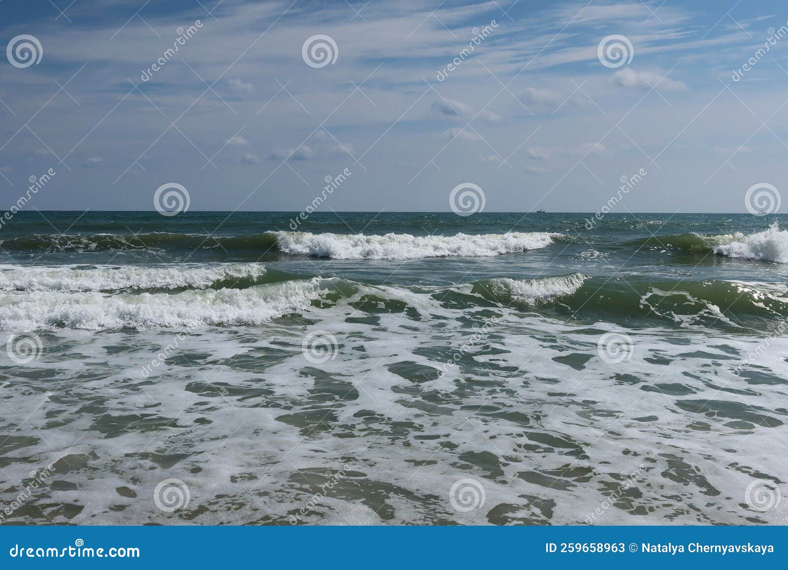 Ocean Waves on Florida Beach Stock Image - Image of atlantic, fluffy ...