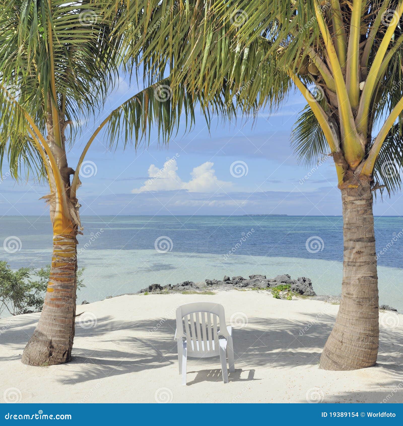 Beautiful ocean view stock photo. Image of horizon, beautiful - 19389154