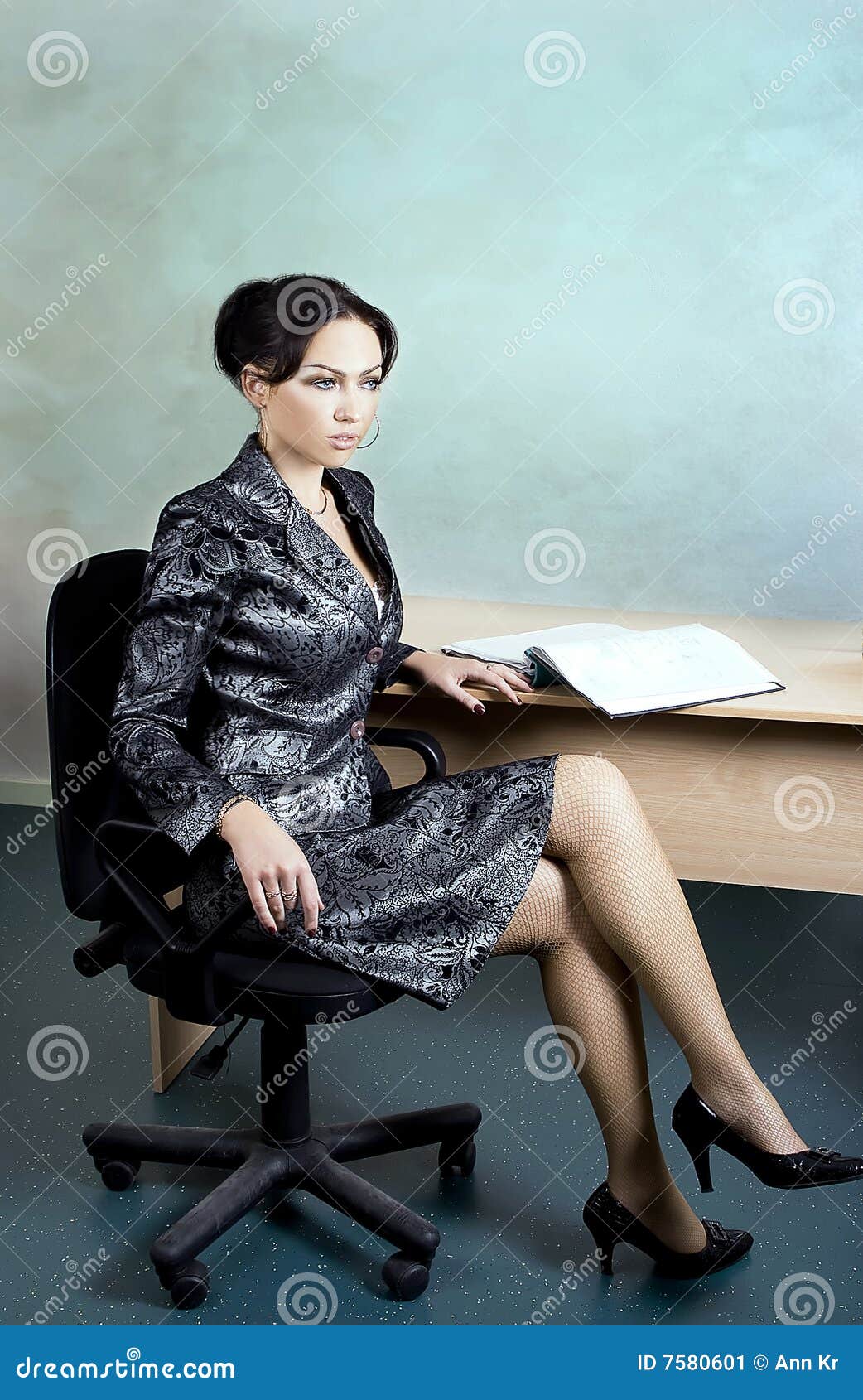 Beautiful office worker stock image. Image of secretary - 7580601