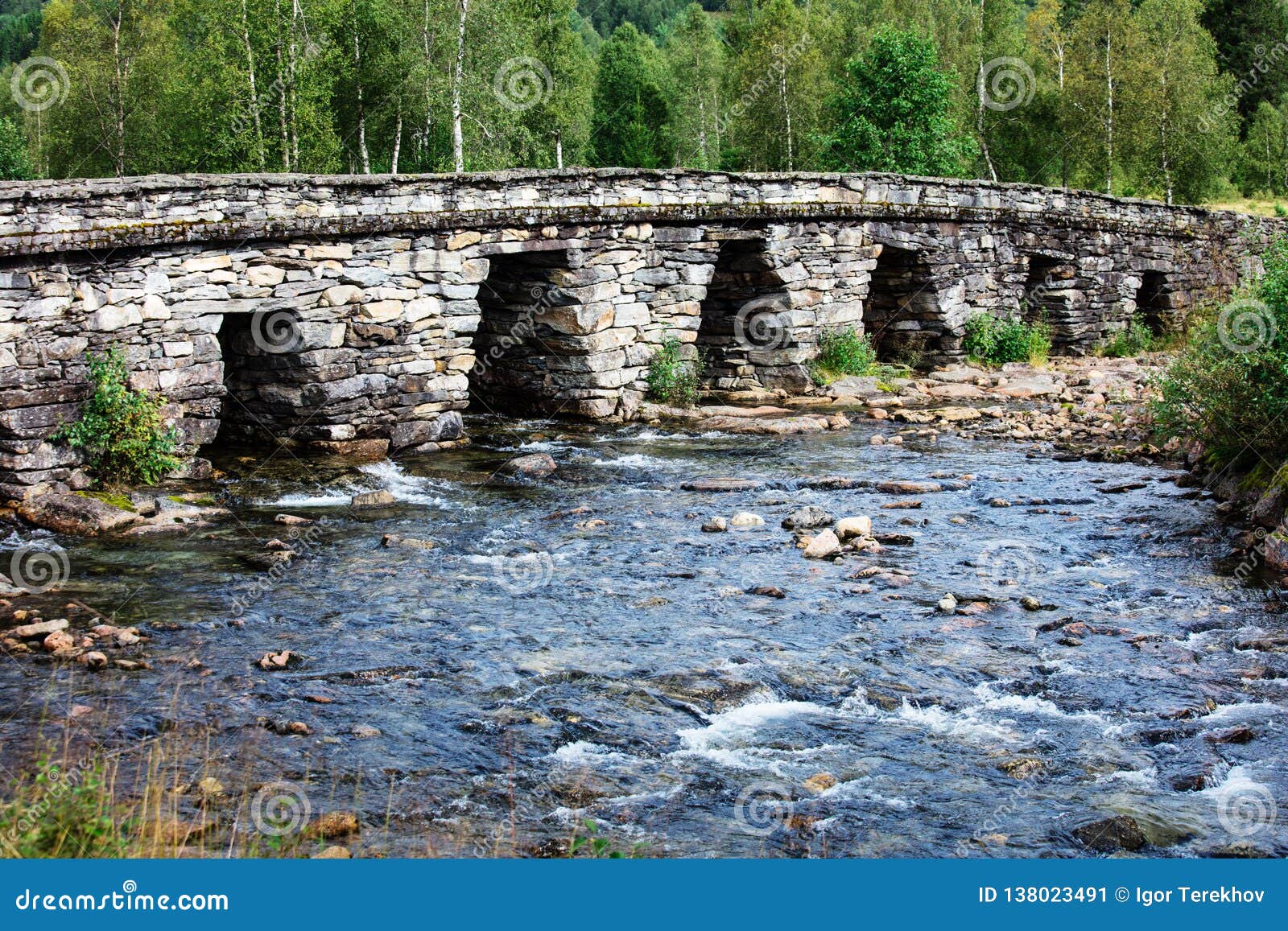 Beautiful Old Bridge Over the River Stock Image - Image of nature ...