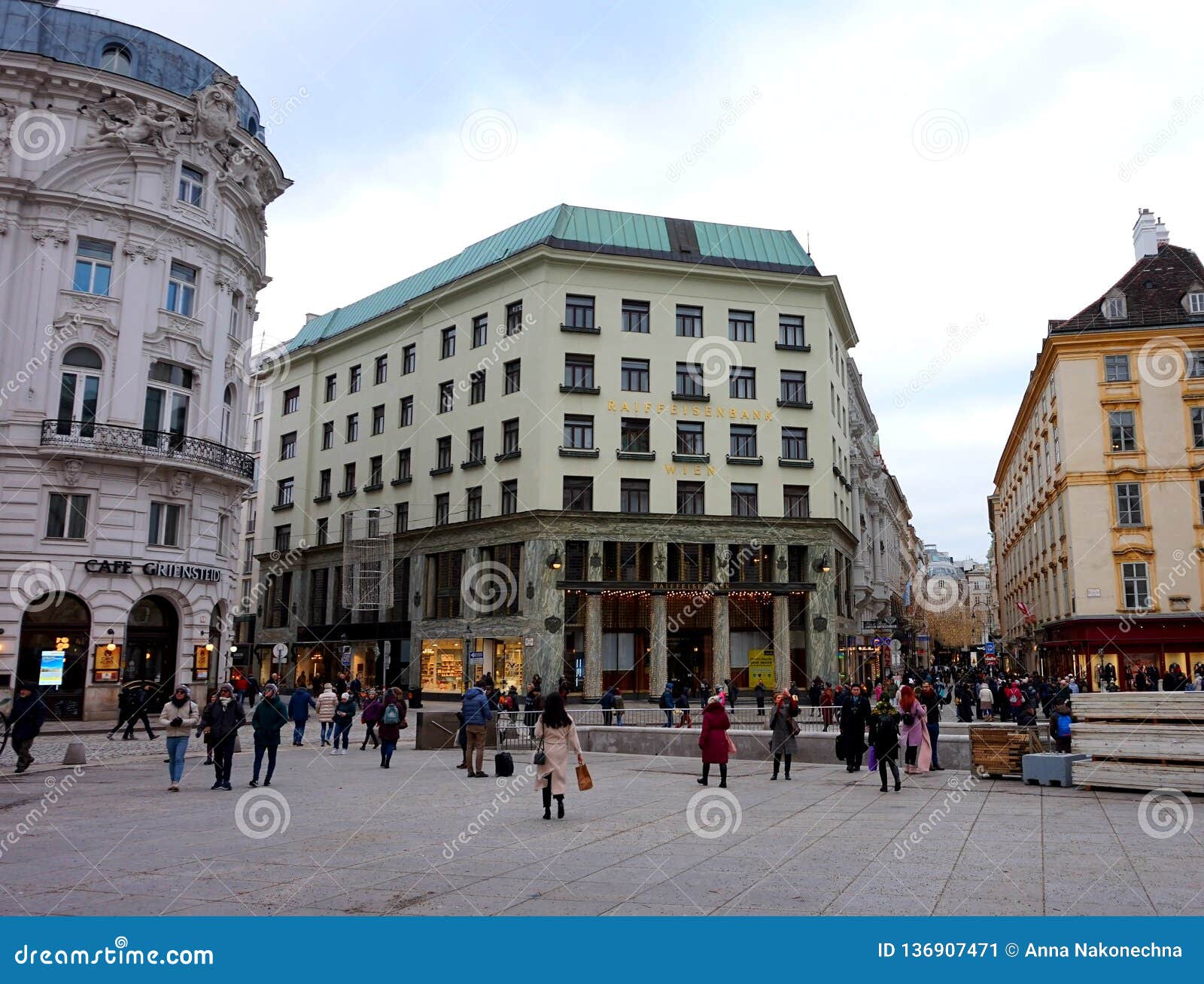 Beautiful Old Buildings in Vienna Editorial Photo - Image of house ...