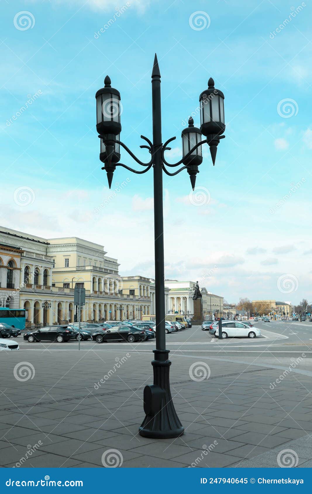 Beautiful Old Fashioned Street Light Lamp in City Editorial Image ...