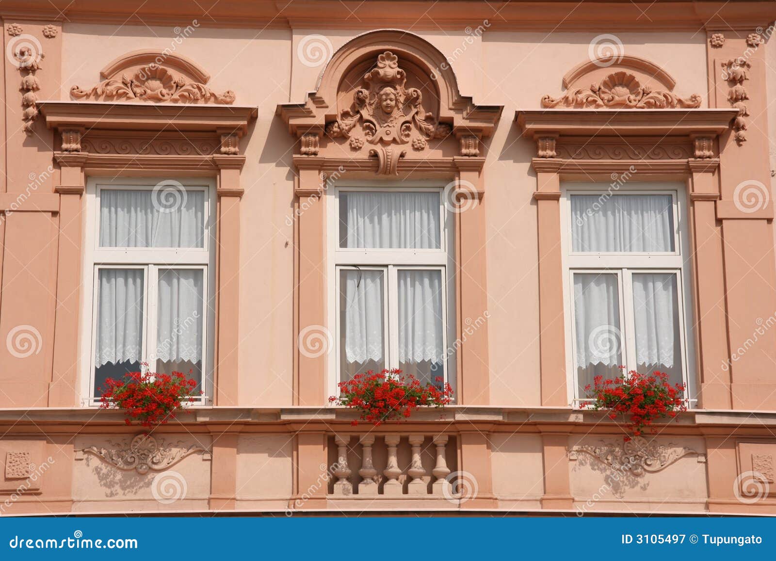 Beautiful old windows stock image. Image of colours, geranium - 3105497