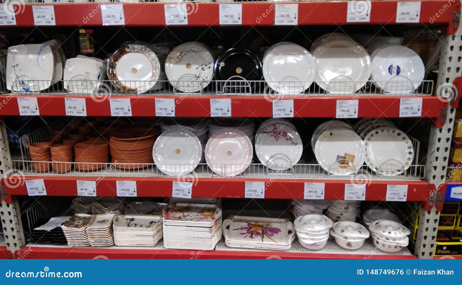 Beautiful Painted Kitchenware Editorial Photo - Image of bowls ...