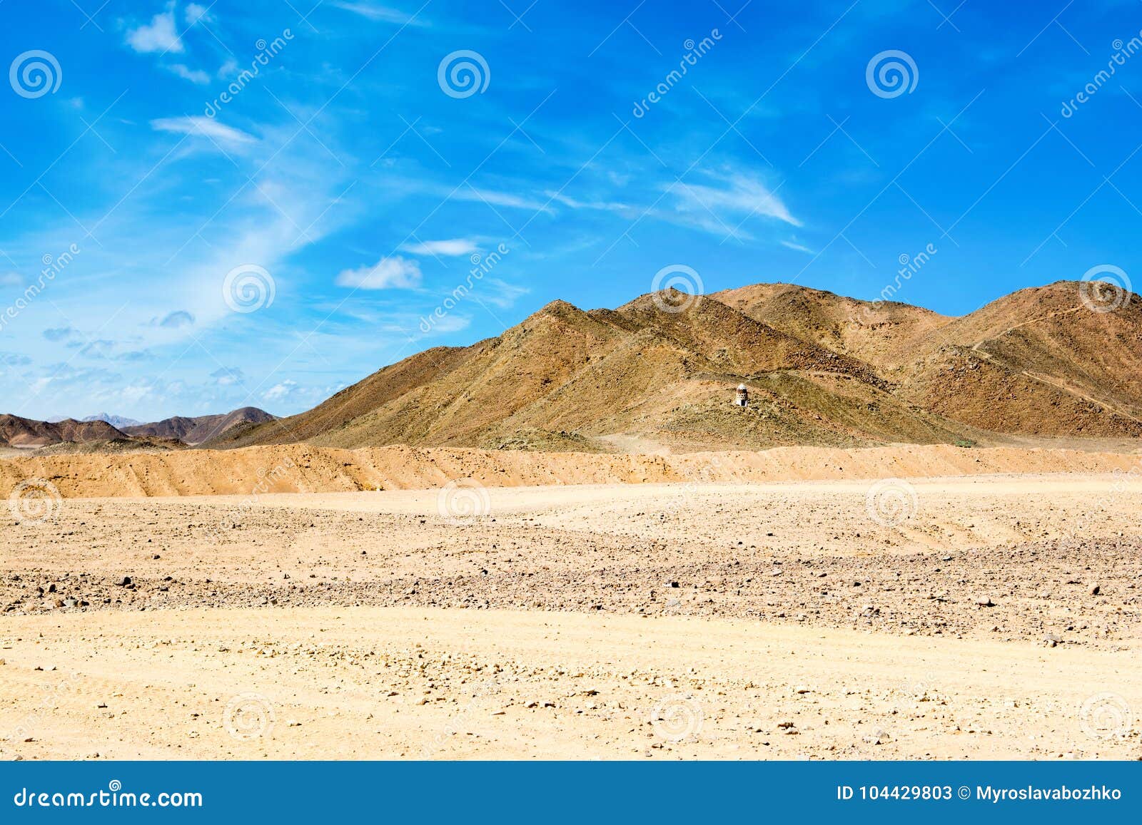 Landscape of the Arabian Desert Stock Image - Image of warm, outdoor ...
