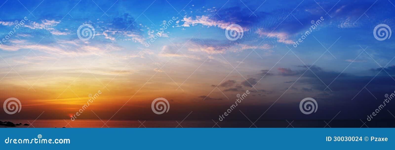 Beautiful Panoramic View Of Og Lake In The Iconic Mt Assiniboine ...
