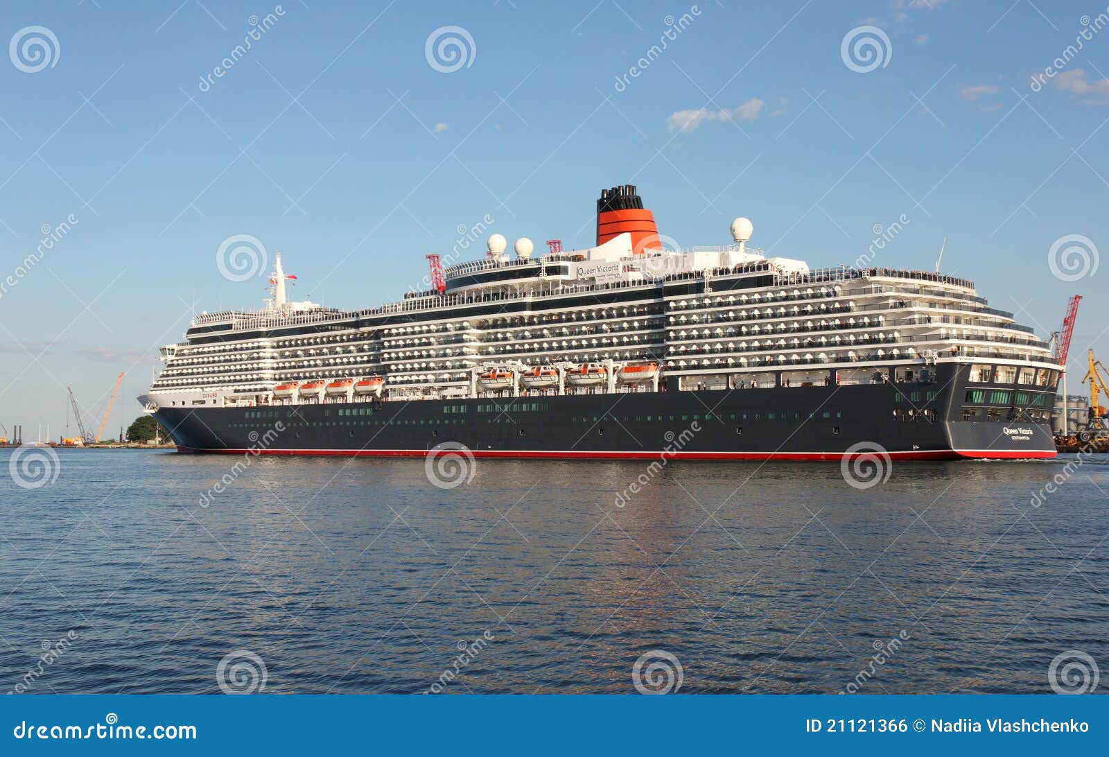 Beautiful Passenger Steam-ship Editorial Photo - Image of tourists ...