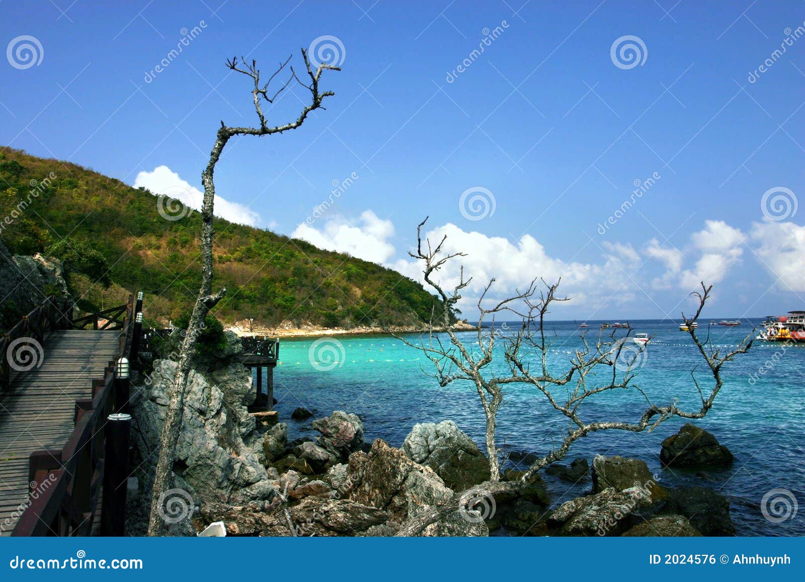 Beautiful and Peaceful Sea and Rock Stock Photo - Image of landscape ...