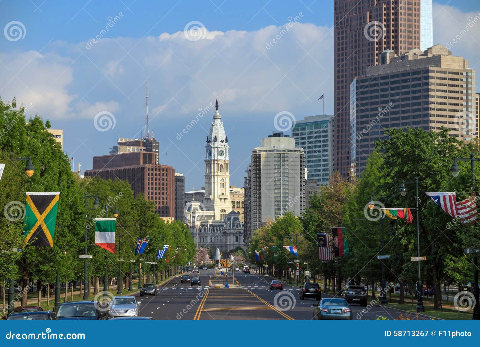 Beautiful Philadelphia Skyline Stock Image - Image of business, bell ...