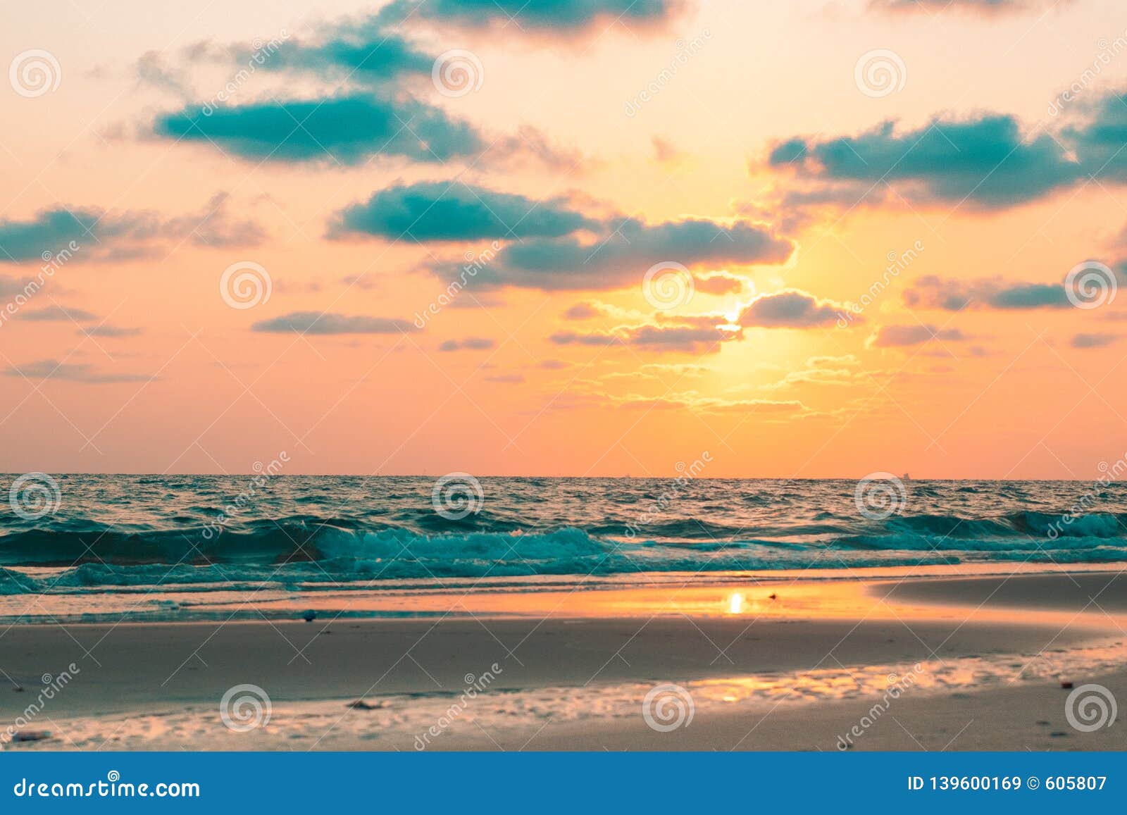 Beautiful Pink Sunset Over Sea, Background Stock Image - Image of dusk ...