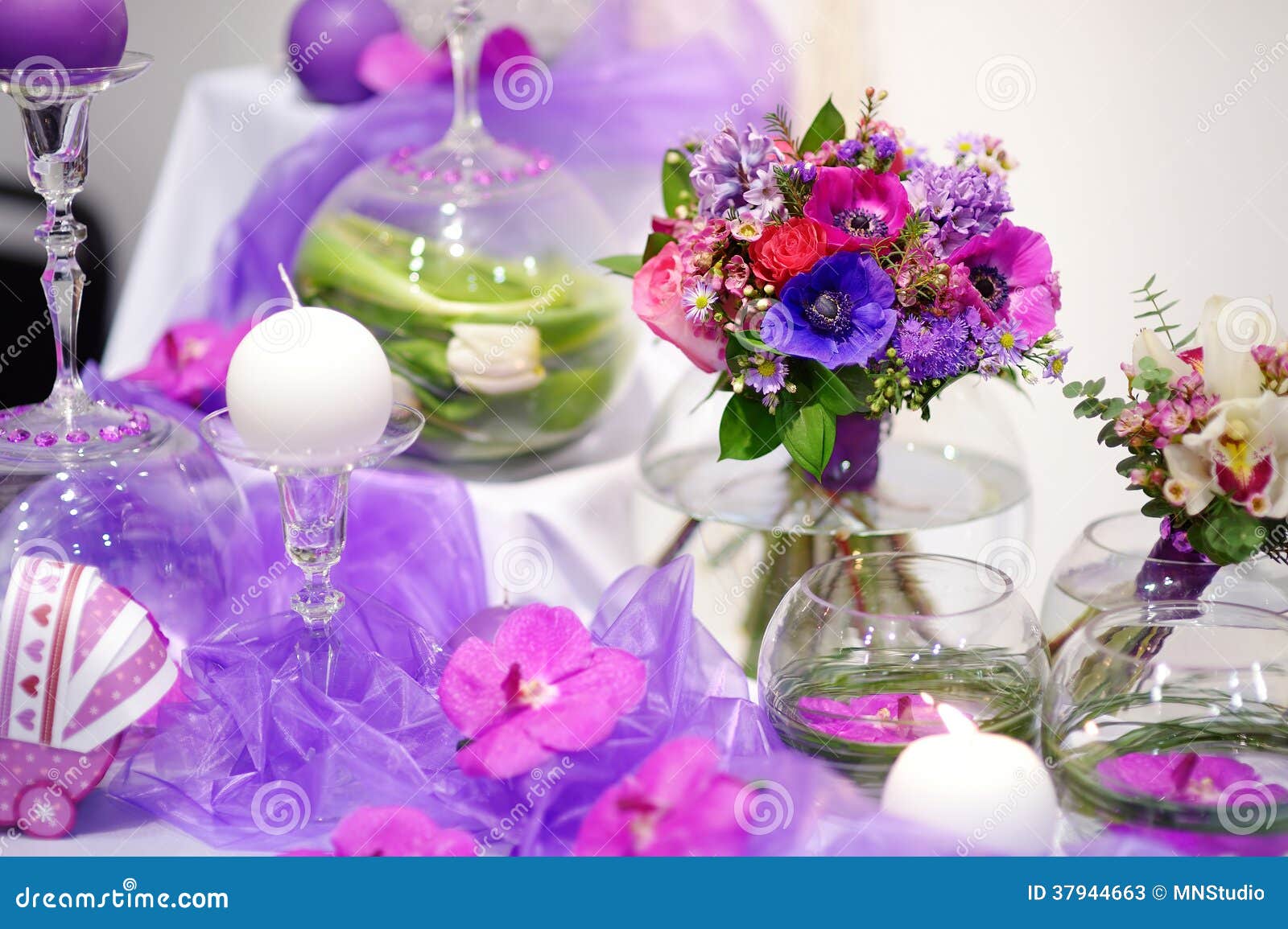 Beautiful Purple Flowers As a Table Decoration Stock Image - Image of ...