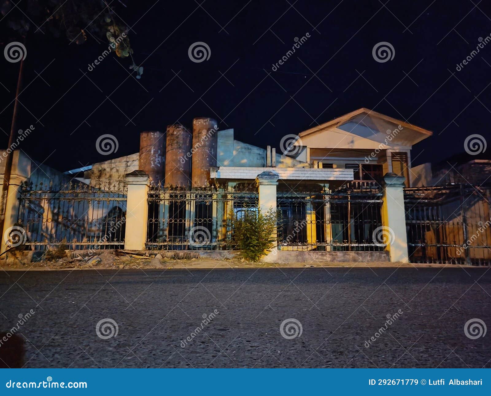 Beautiful and Quiet Old House at Night Stock Image - Image of beautiful ...