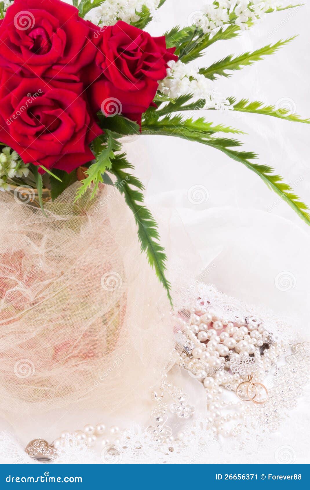 Beautiful red roses stock image. Image of blossom, relationship - 26656371