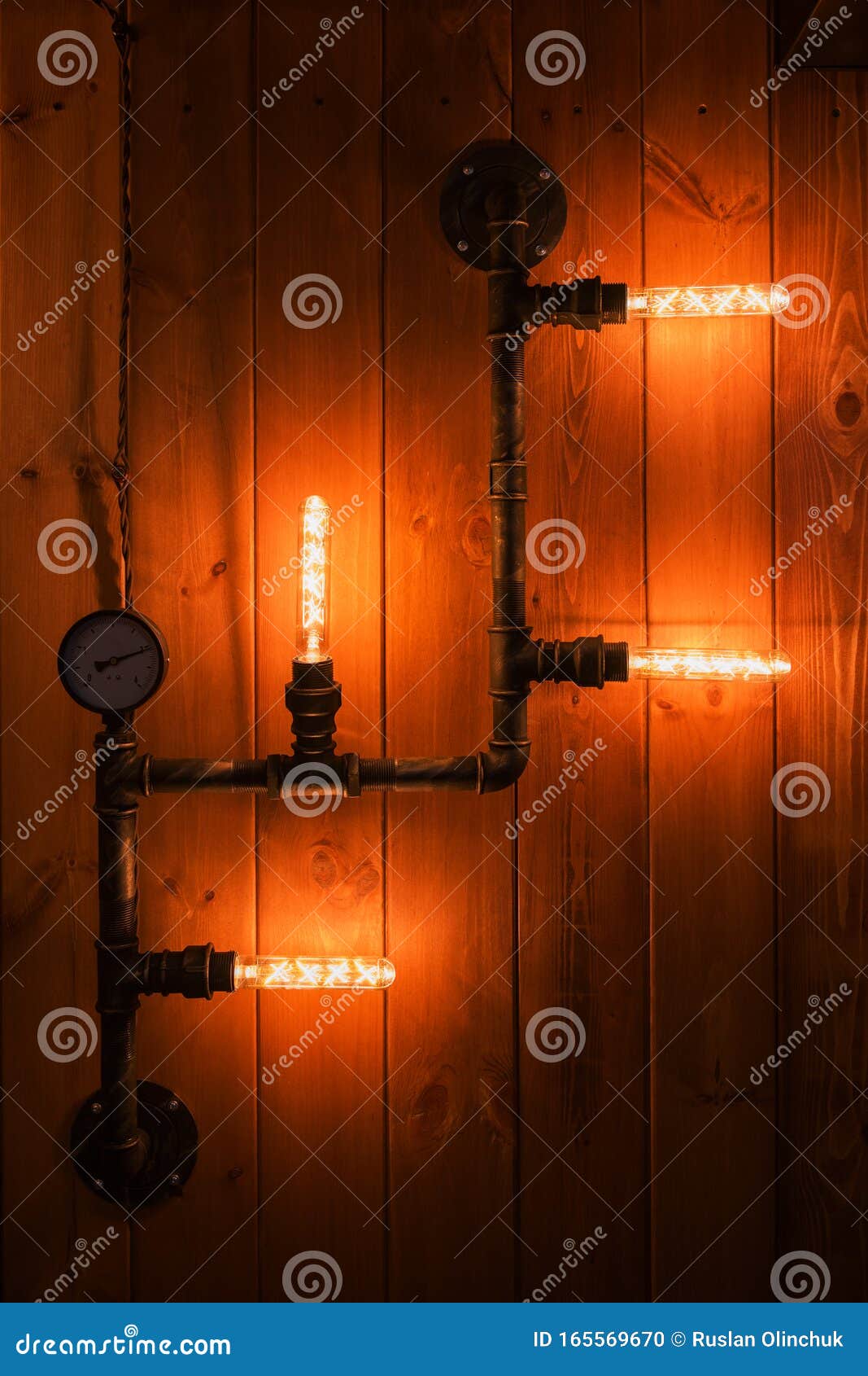 Beautiful Retro Edison Light Stock Photo - Image of dark, beads: 165569670