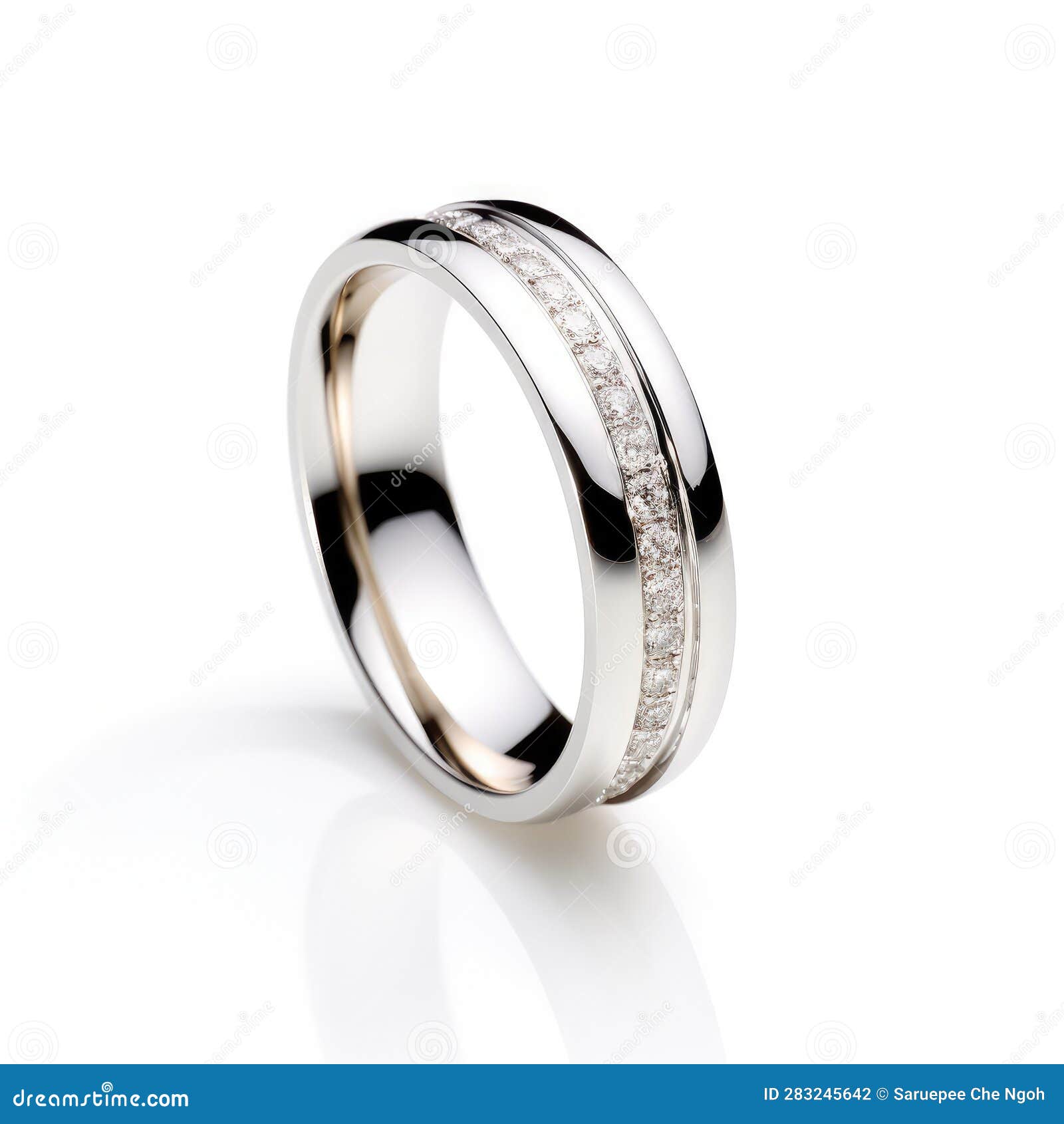 Beautiful Ring Design. Wedding Engagement Rings with Diamonds on ...