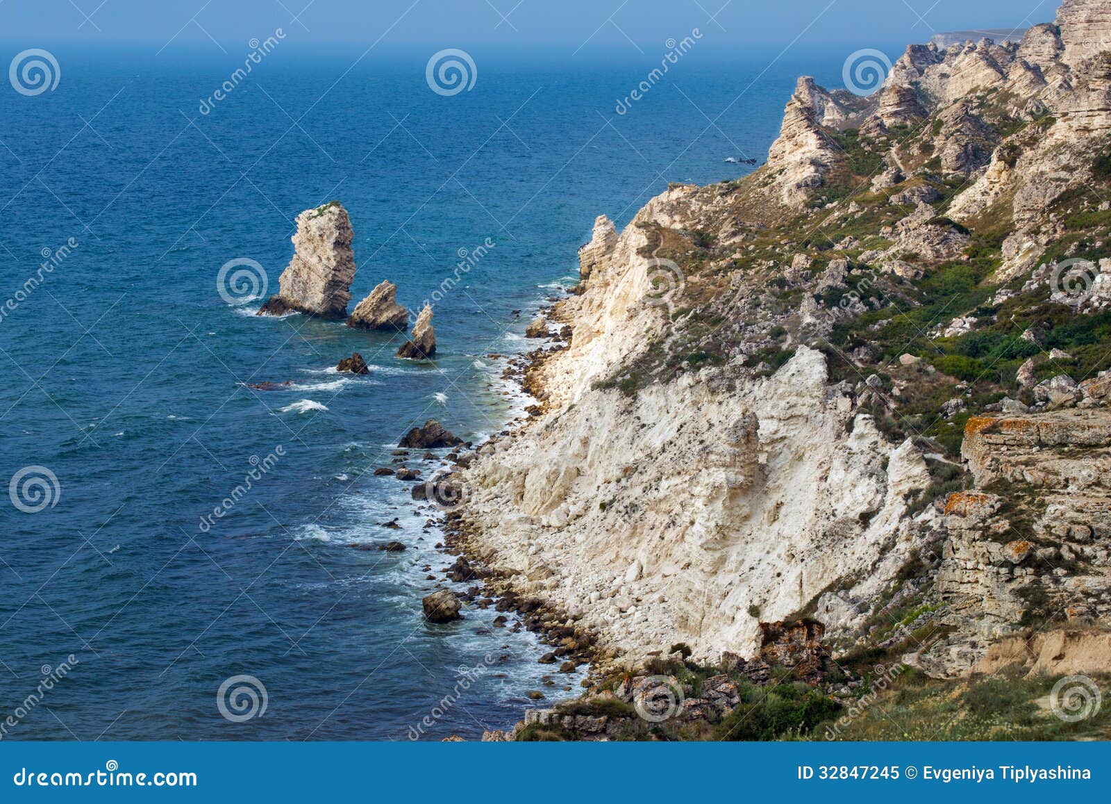 Beautiful rocky sea coast stock image. Image of shore - 32847245