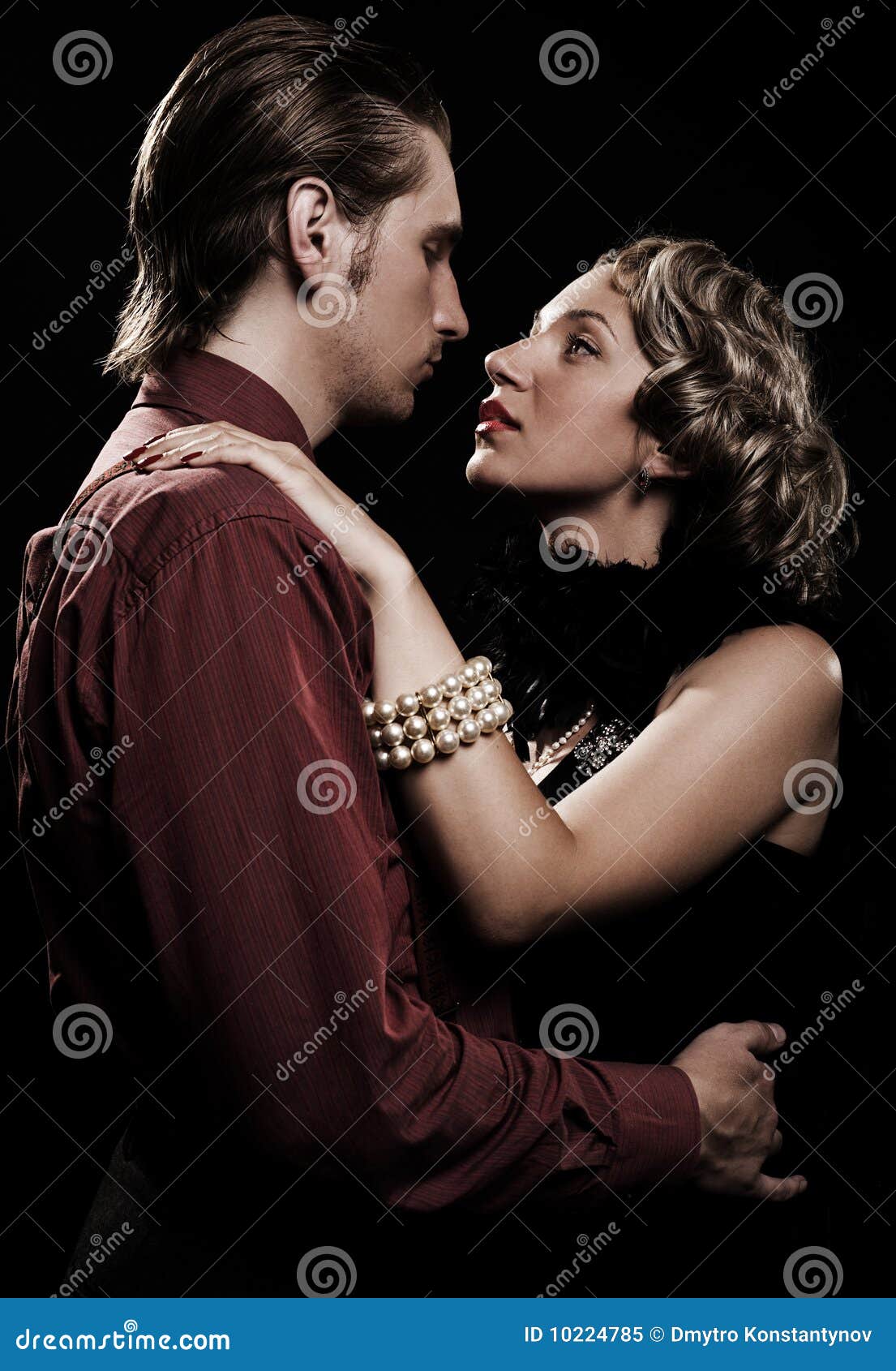 Beautiful romantic couple stock image. Image of amour - 10224785