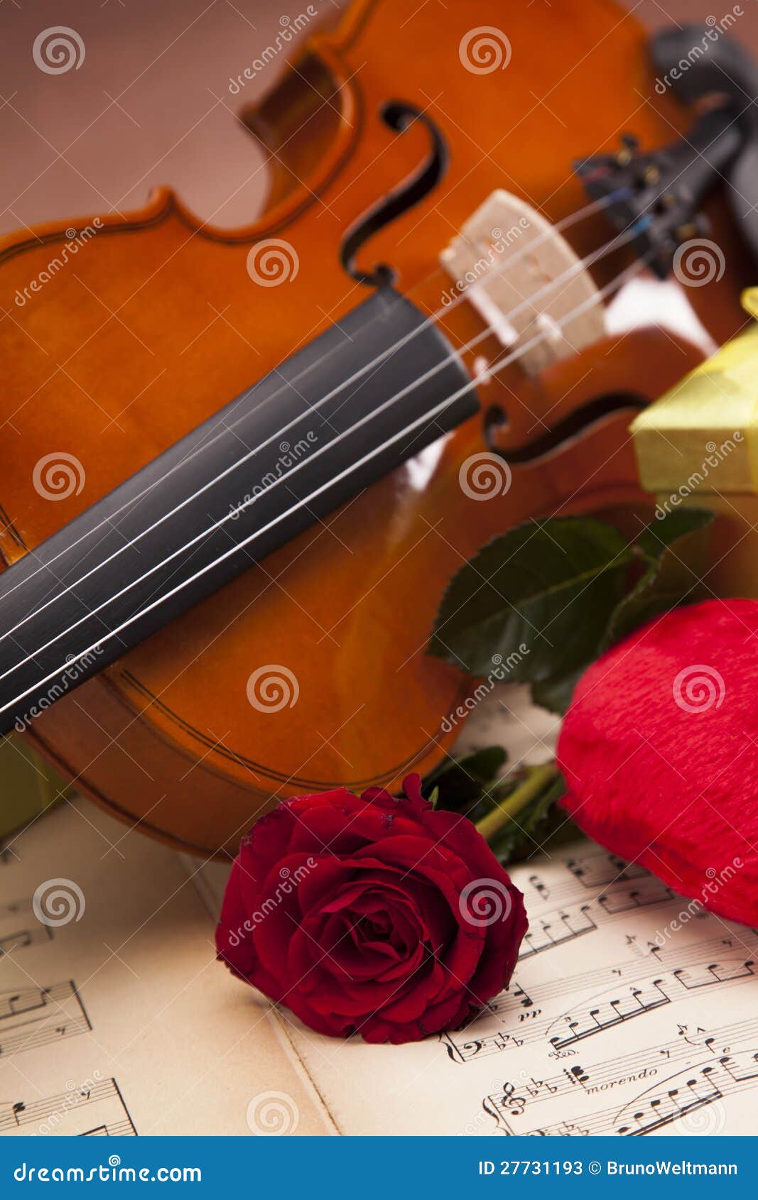 Beautiful Roses, Heart and Violin! Stock Image - Image of wood, violin ...