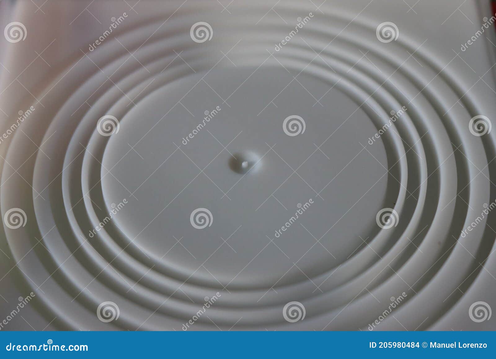 Beautiful Round Circles of Different Size Concentric White Grooves ...